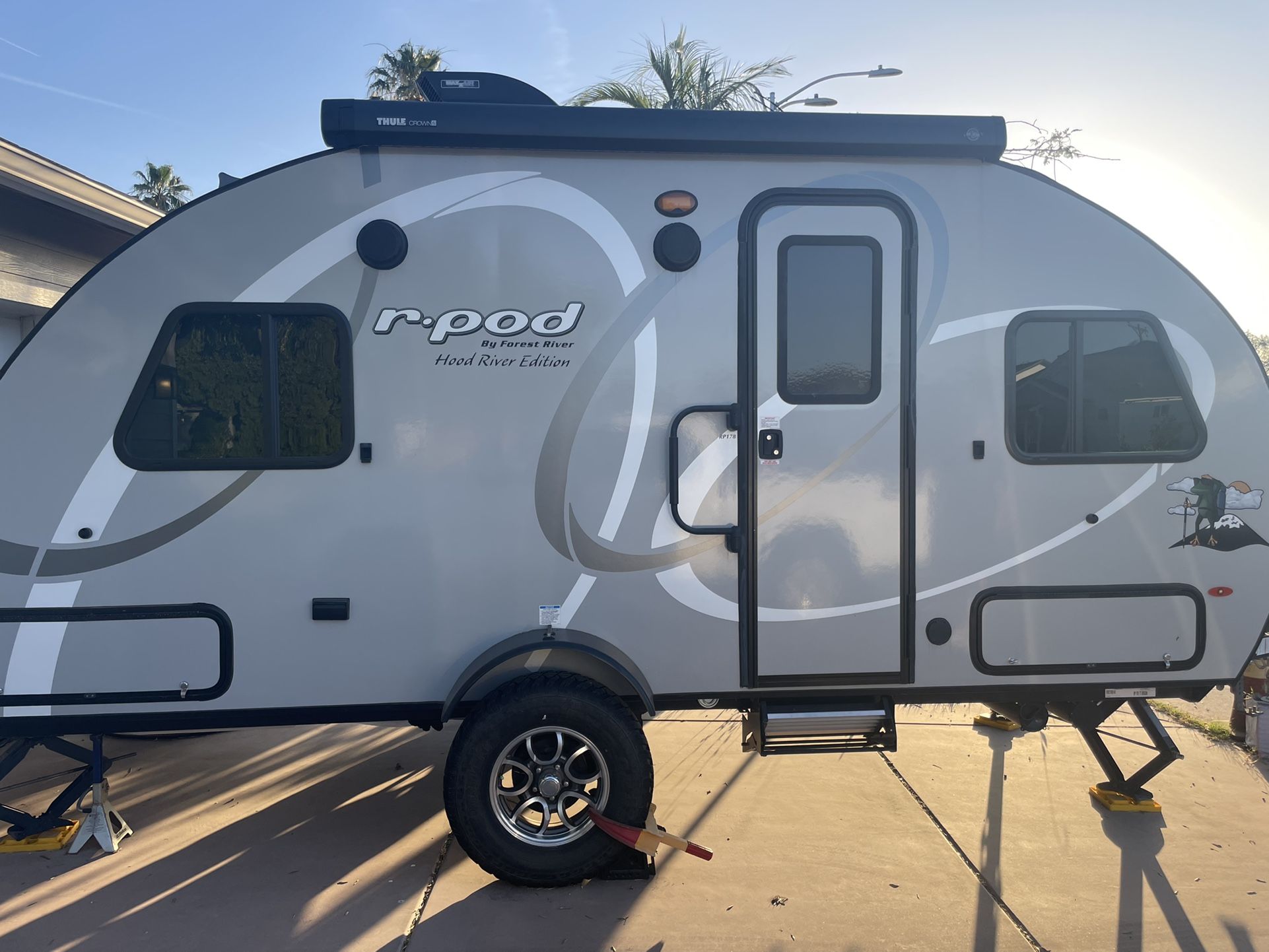 2020 R-pod Hood River Editon for Sale in Phoenix, AZ - OfferUp