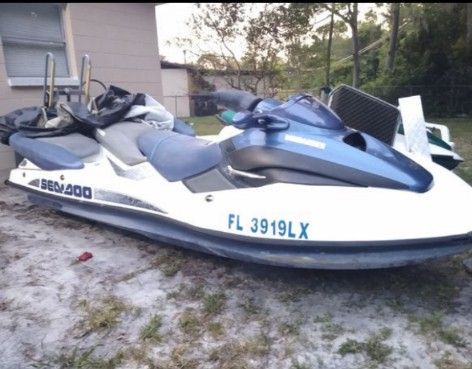 Seadoo lrv 4 seater sea doo for Sale in Orlando, FL - OfferUp