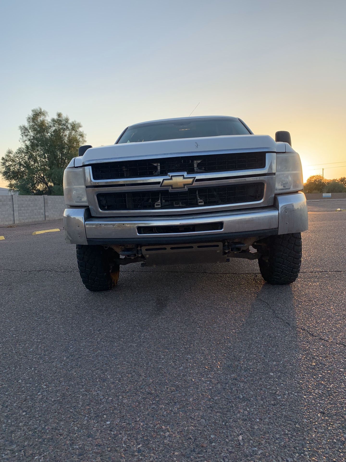 2010 Chevy Silverado 2500hd 4x4 6.0 for Sale in Mesa, AZ - OfferUp