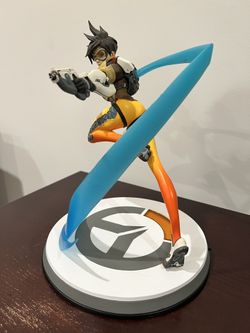 Tracer Overwatch Statue