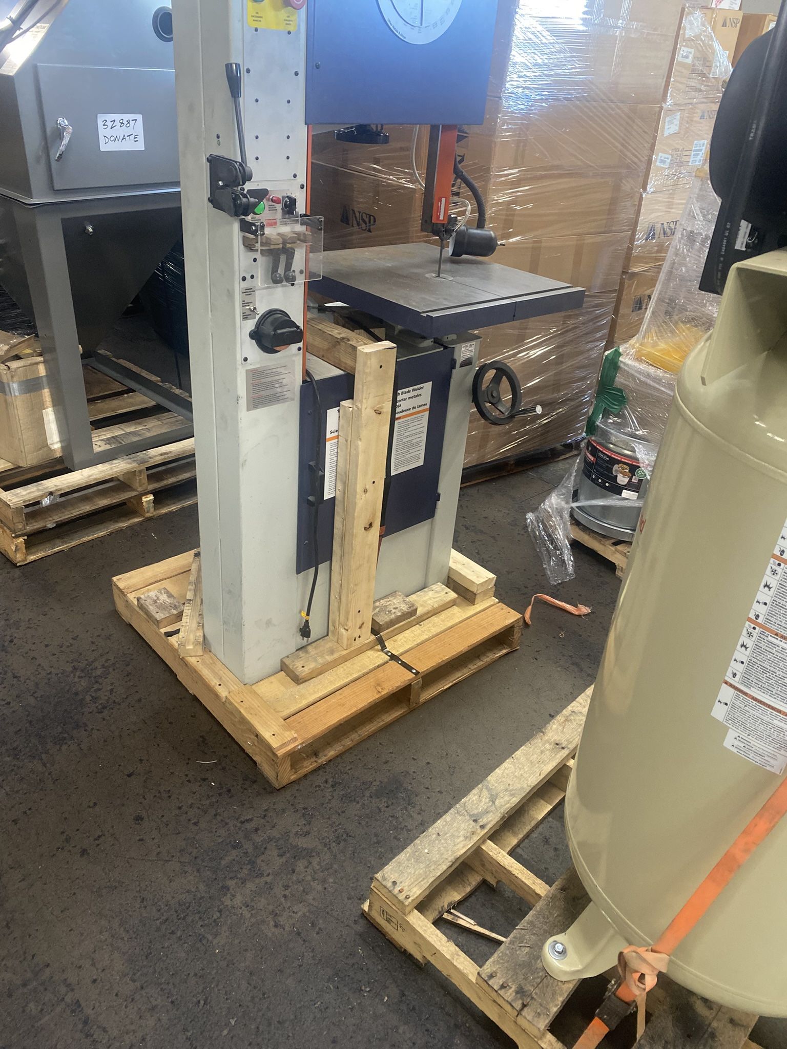 Brand New Bandsaw for Sale in Spring Valley, CA - OfferUp