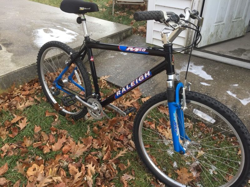 2000 Raleigh M50 Front Suspension Mountain Bike for Sale in ...