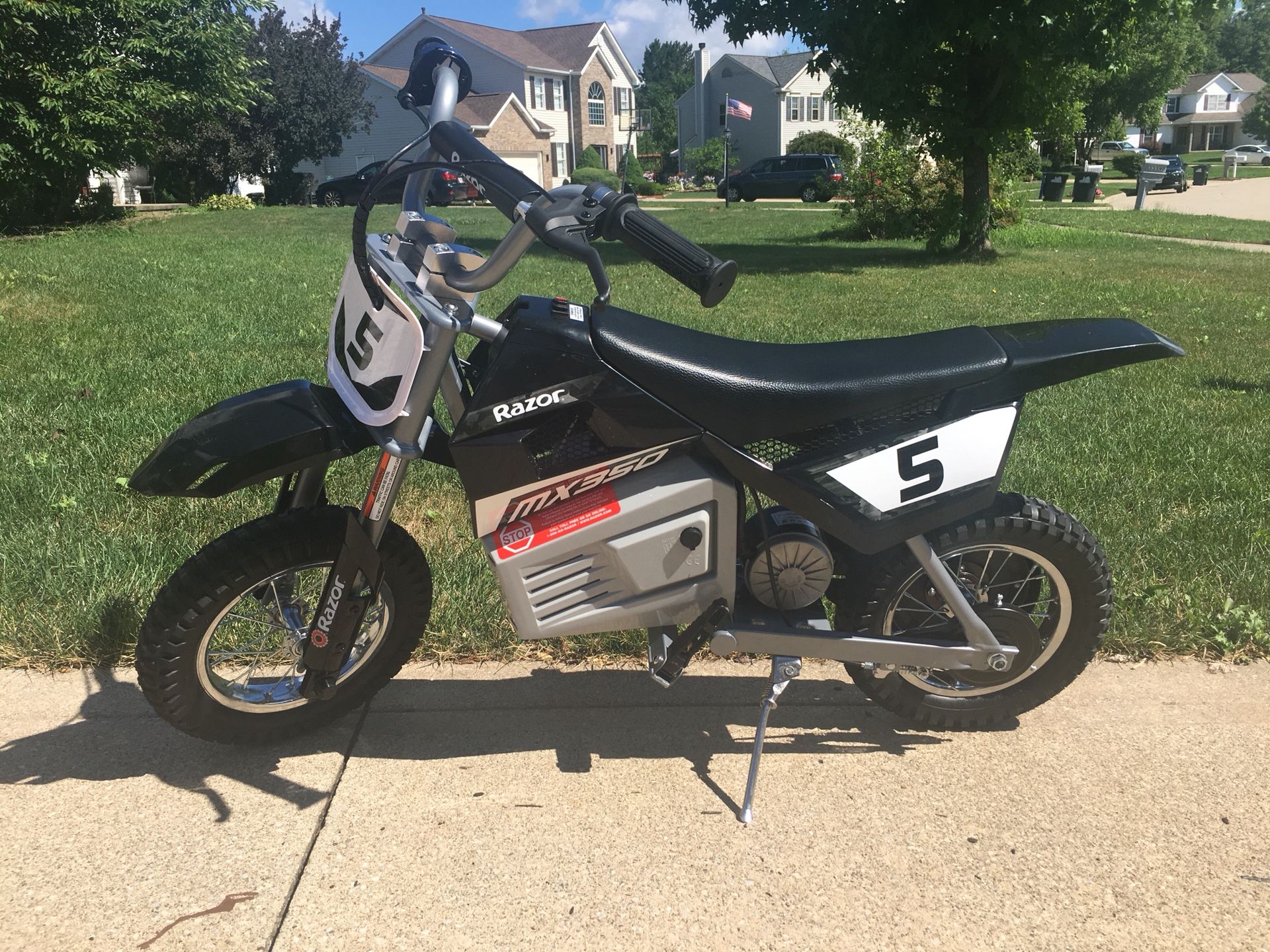 Razor Dirt Bike for Sale in Strongsville, OH - OfferUp