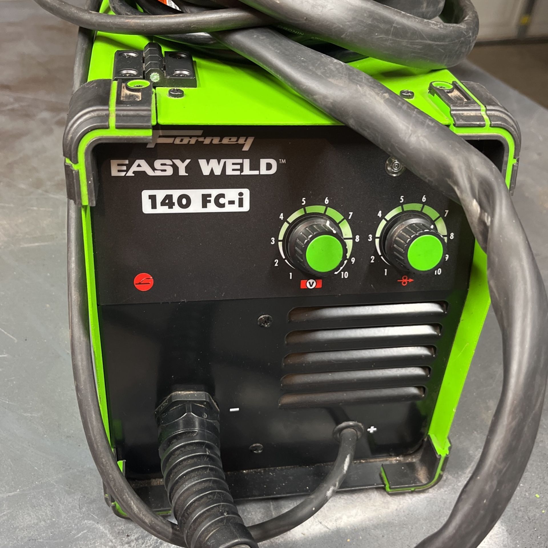 Forney 140 FC-i Welder for Sale in Lubbock, TX - OfferUp