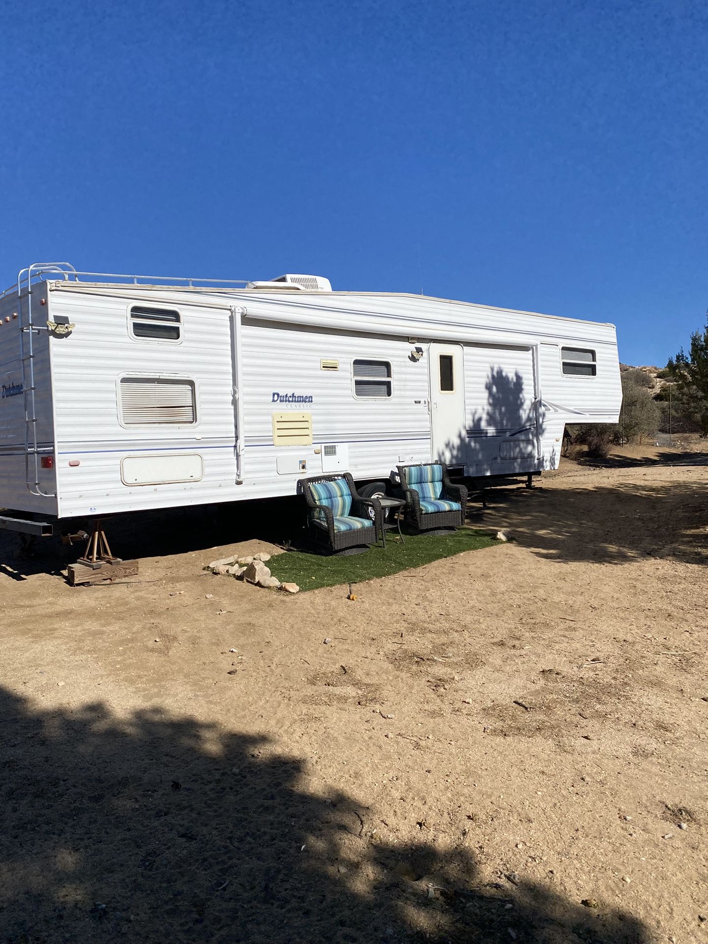 2000 Dutchman Fifthwheel for Sale in Seattle, WA - OfferUp