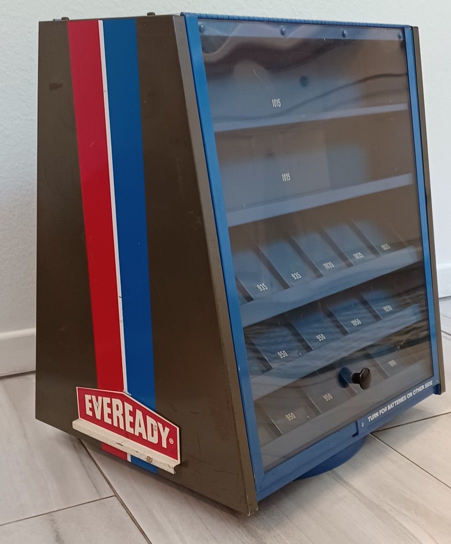 Cool Vintage Countertop Display Case Or Cabinet By Eveready Battery Co ...