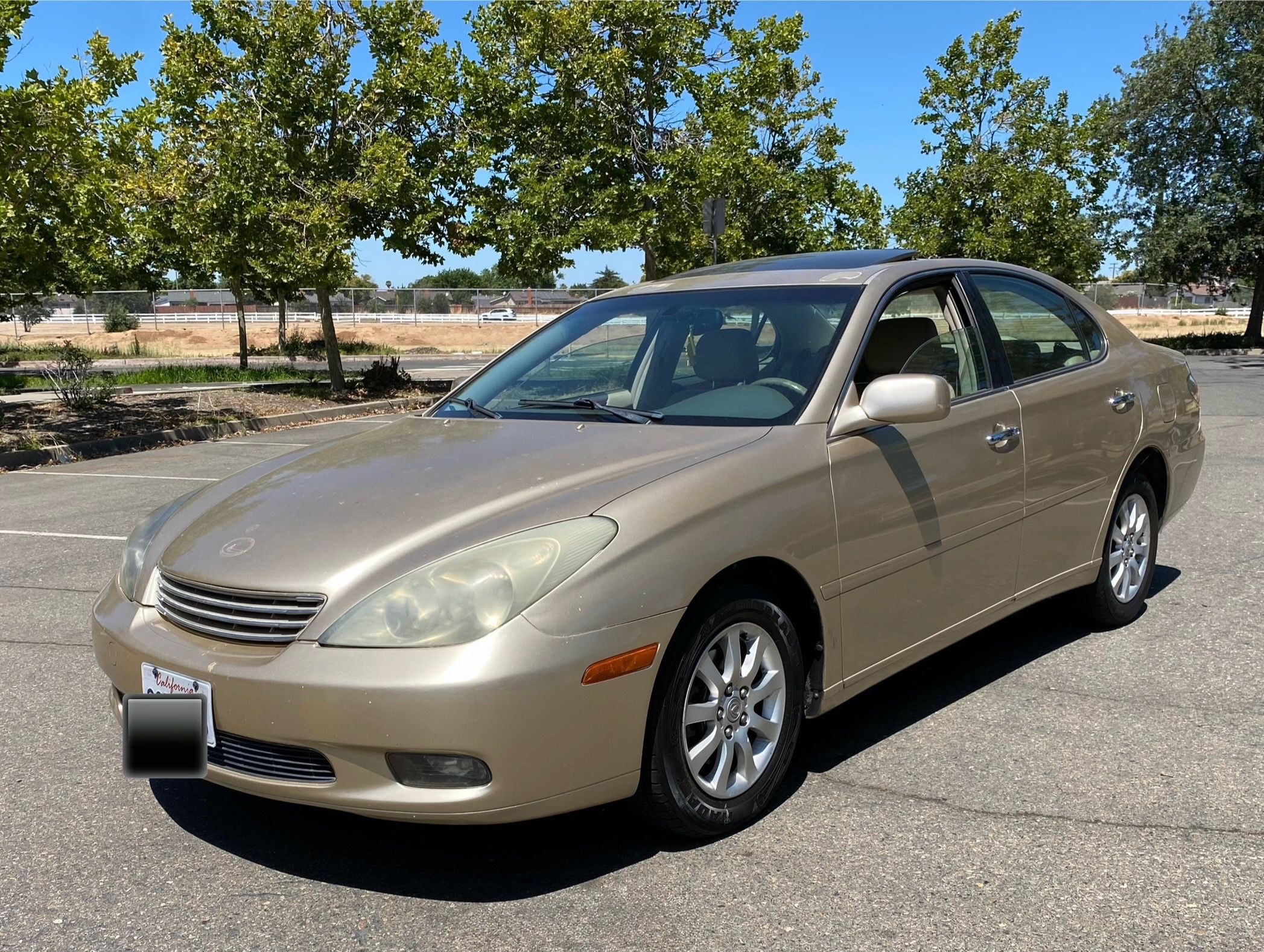 2002 Lexus ES 300 for Sale in Sacramento, CA - OfferUp