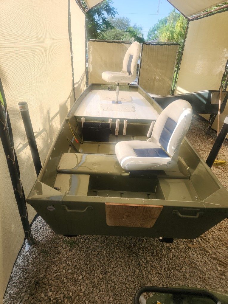 2022 Lowe 12' Jon Boat With Trailer for Sale in Fort Lauderdale, FL ...