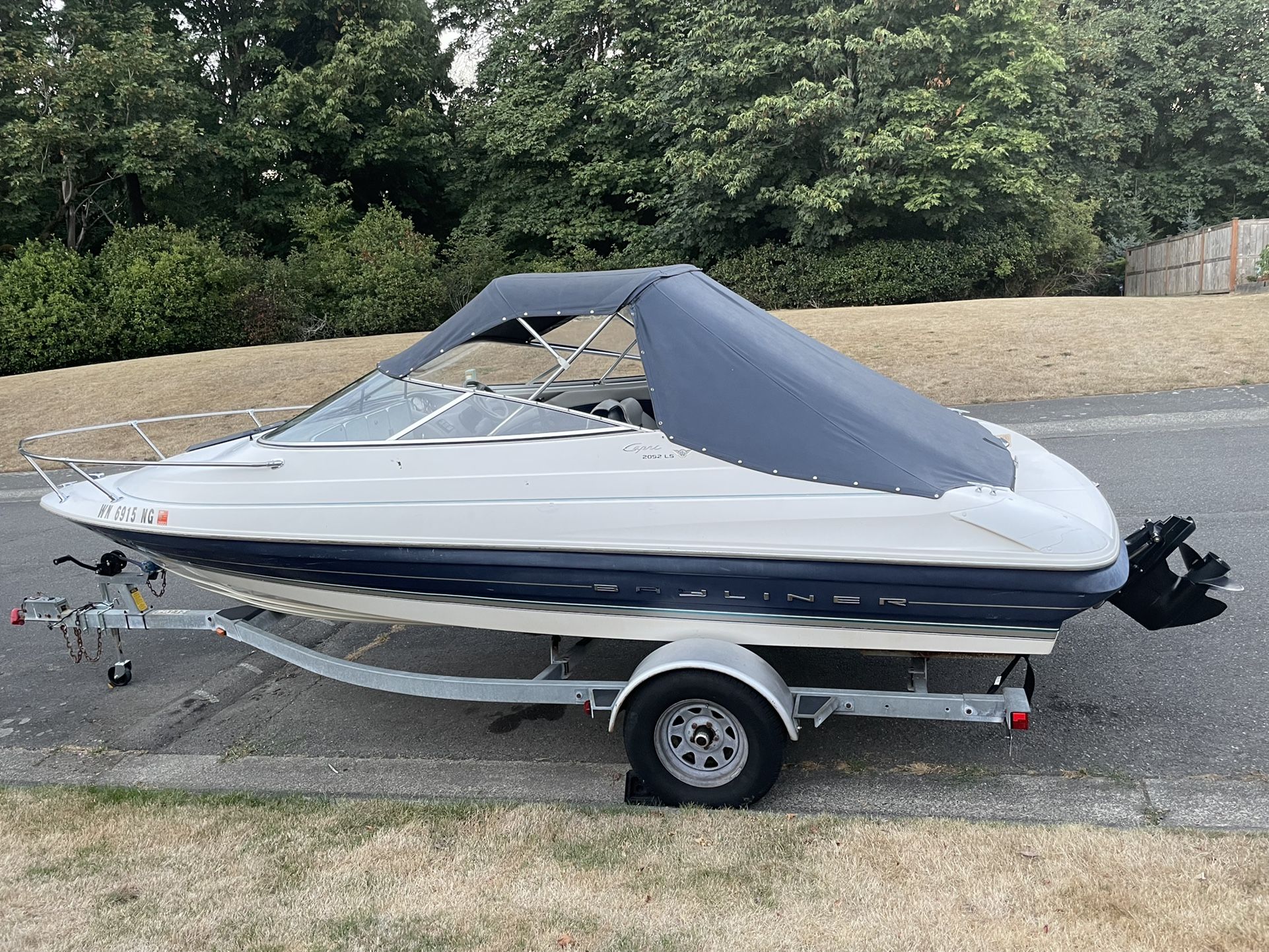 1997 Bayliner Capri 2052 LS cuddy cabin for Sale in Seattle, WA - OfferUp