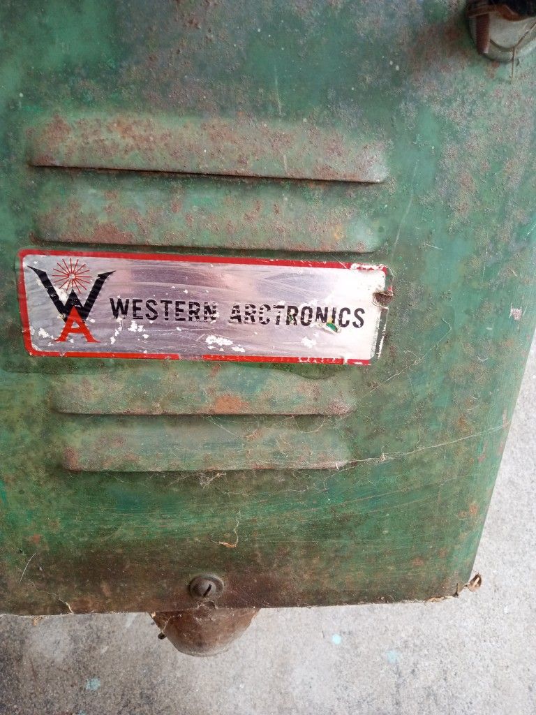 Vintage Arc Welder for Sale in San Bernardino, CA - OfferUp