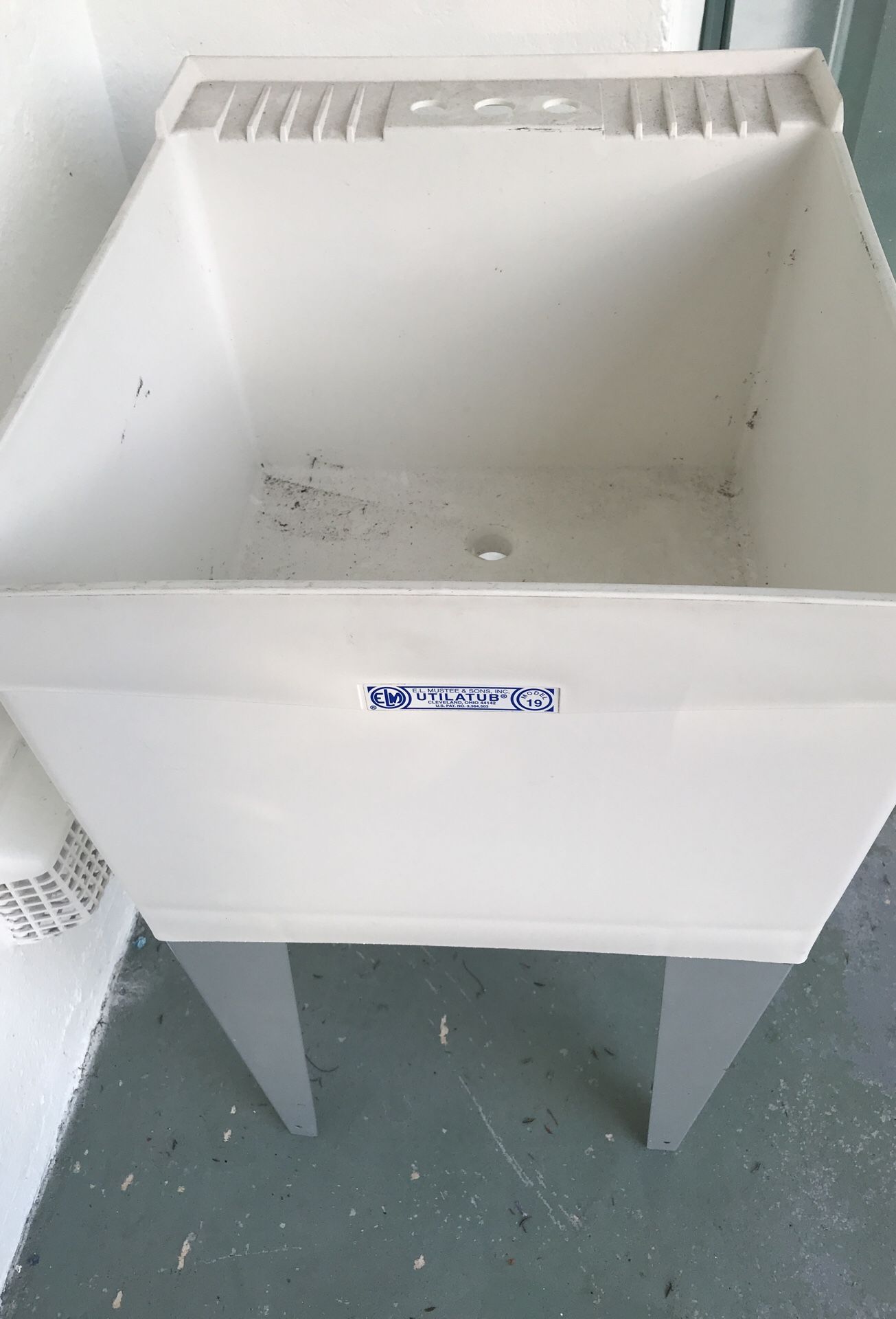 Utilatub model 19 Utility sink for Sale in Plantation, FL - OfferUp