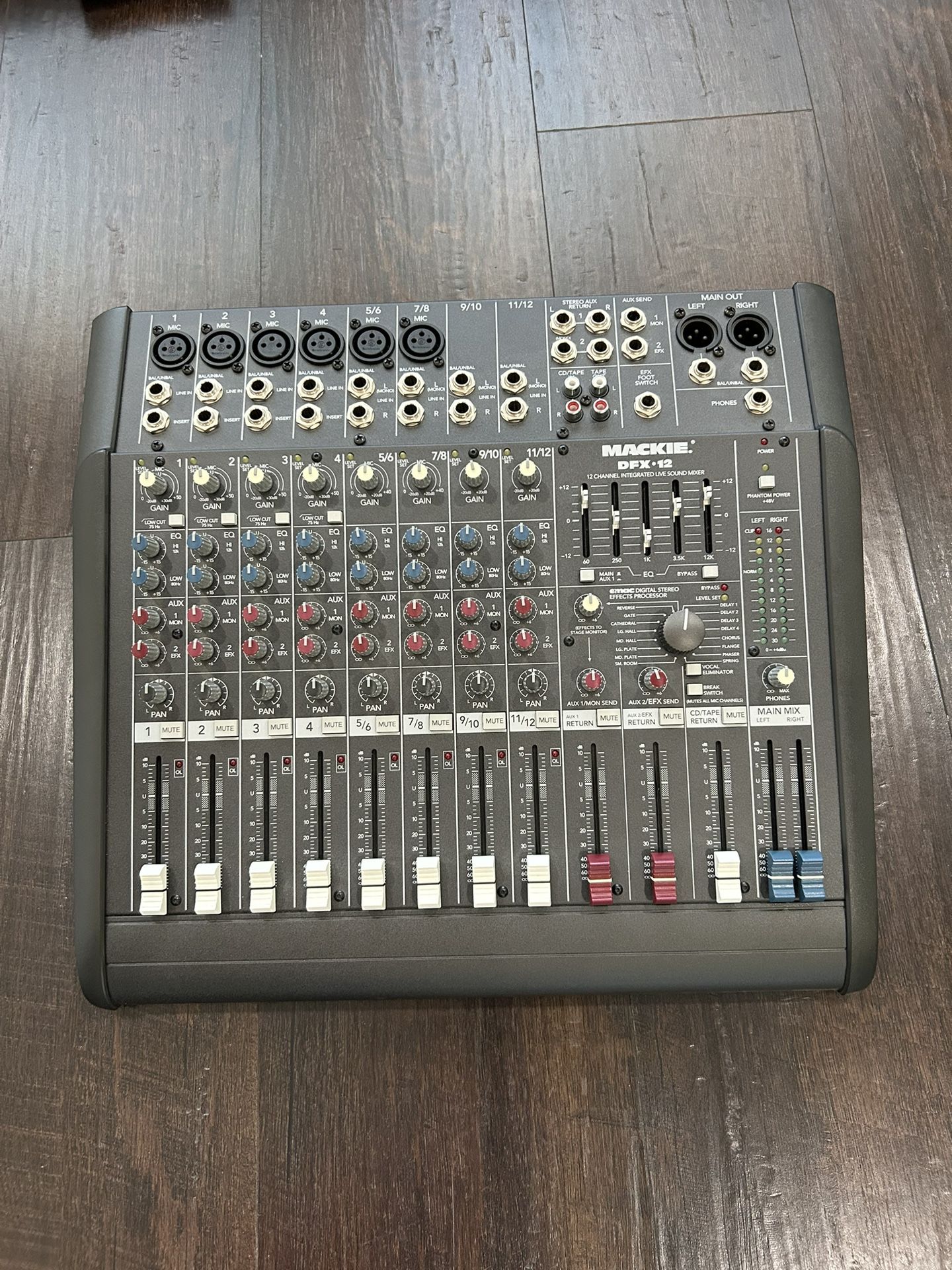 Mackie DFX-12 for Sale in Rancho Cucamonga, CA - OfferUp