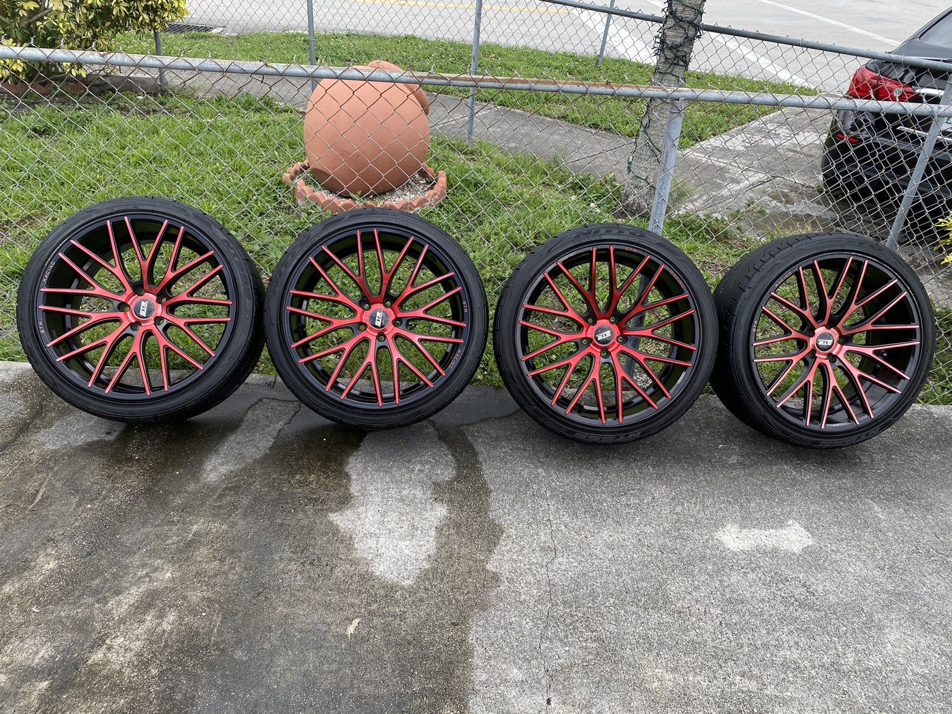 20 inch rims with 4 new nitto tires for Sale in Hialeah, FL - OfferUp