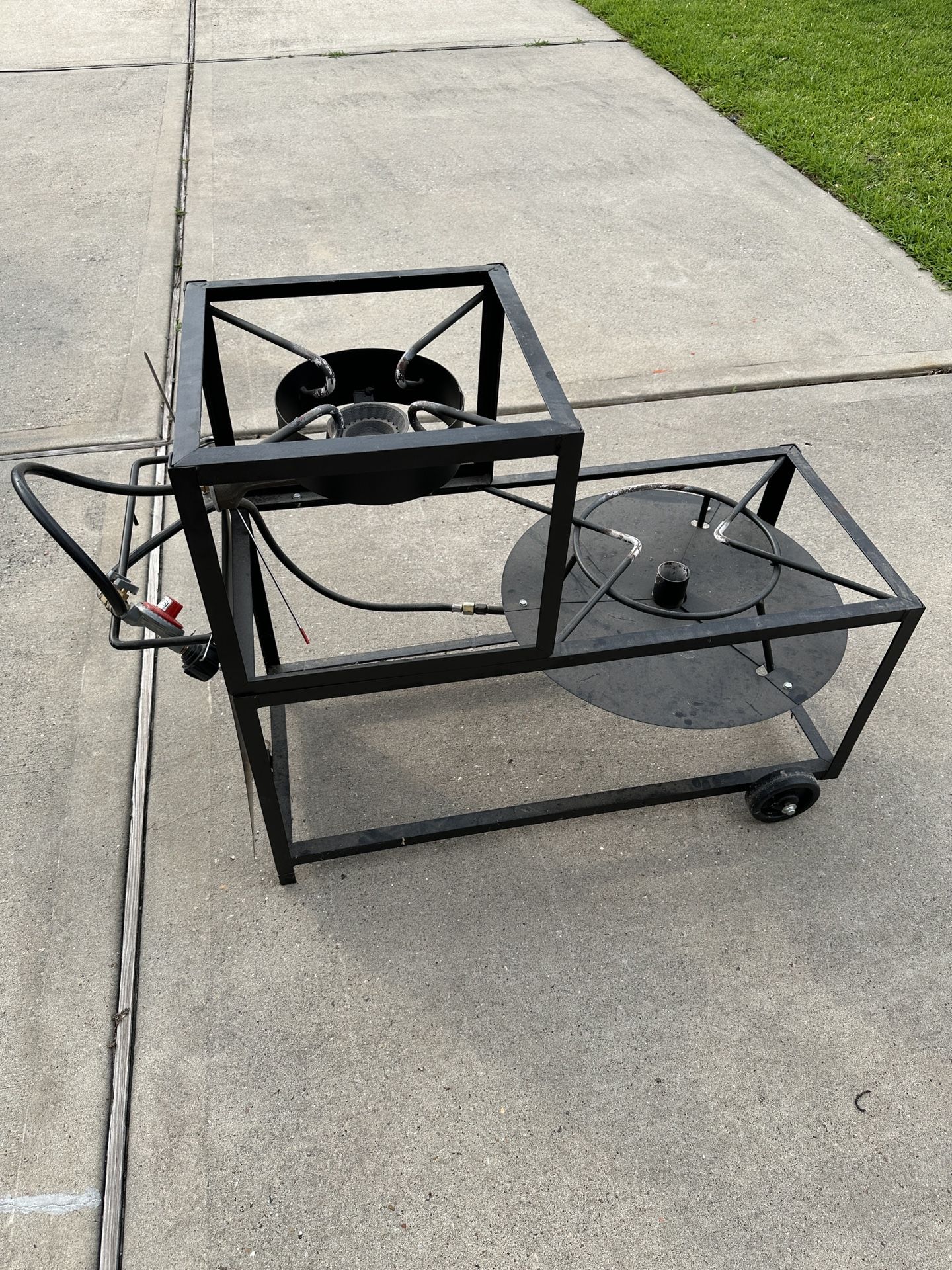 Outdoor Propane Rack Two Tier for Sale in Conroe, TX - OfferUp