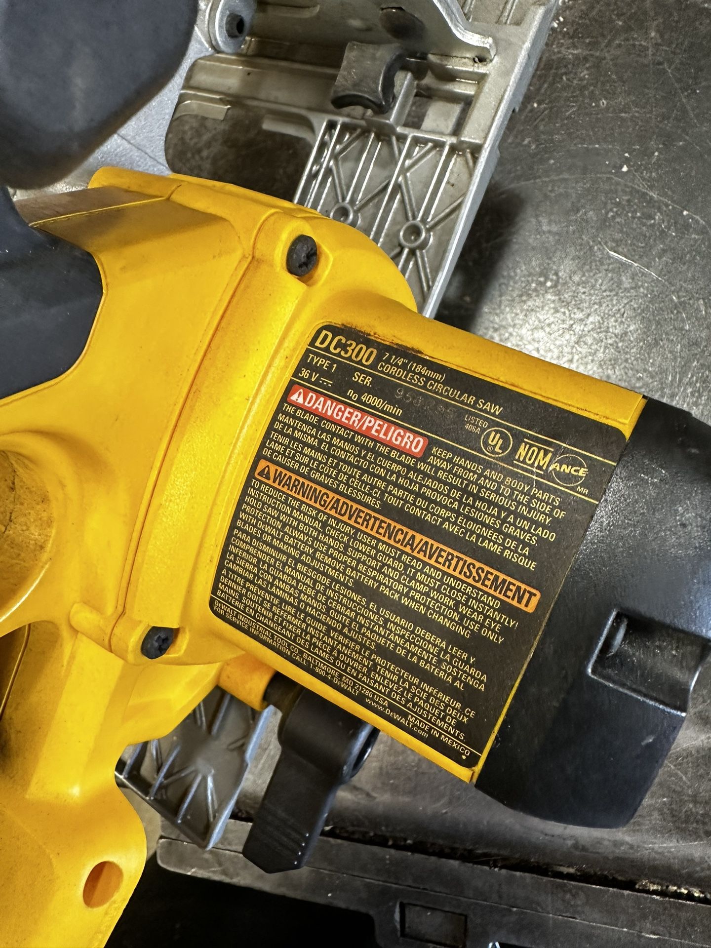 Dewalt 36v Power Hammer Drill DC900 Cordless Circular Saw DC300 ...