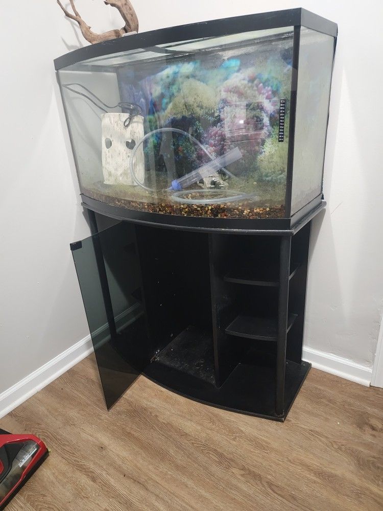 36 Gallon Aquarium/Fish Tank & Stand for Sale in Dallas, GA - OfferUp