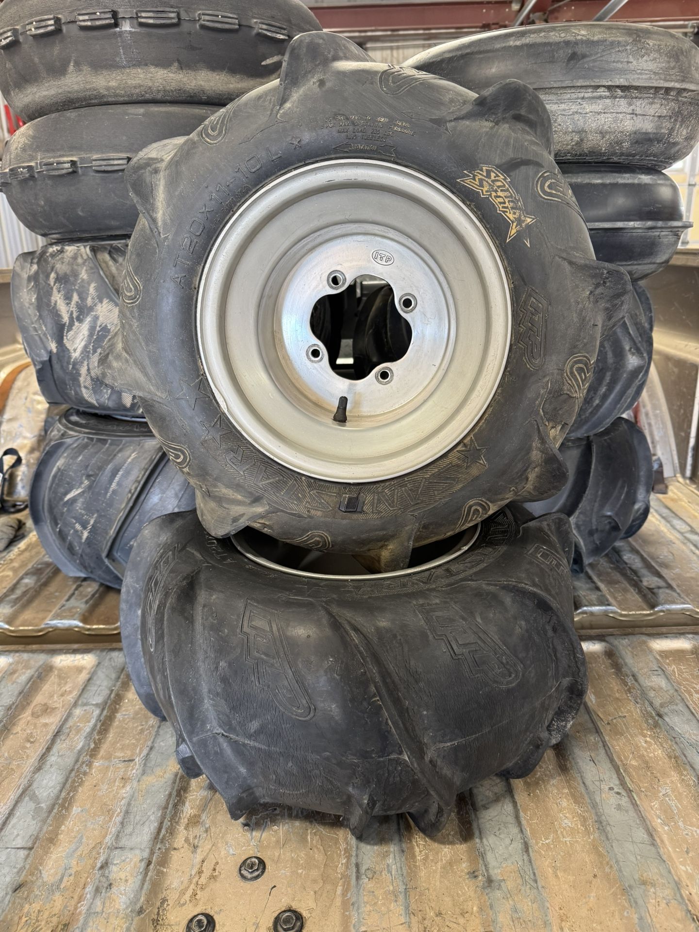 Yamaha Quad Rear Sand Tires Paddles $80 Banshee Yfz Raptor for Sale in ...