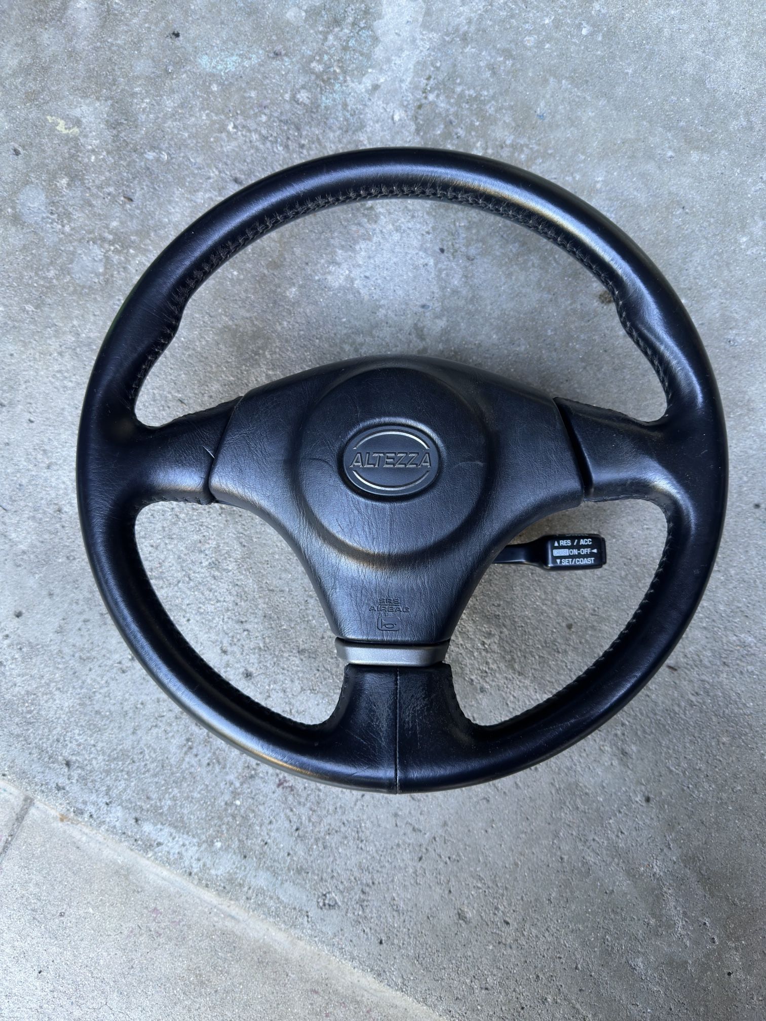 Is300 Altezza Oem Steering Wheel for Sale in Los Angeles, CA - OfferUp