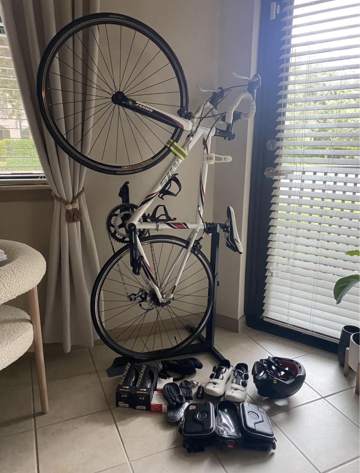 Road Bike for Sale in Pembroke Pines, FL - OfferUp