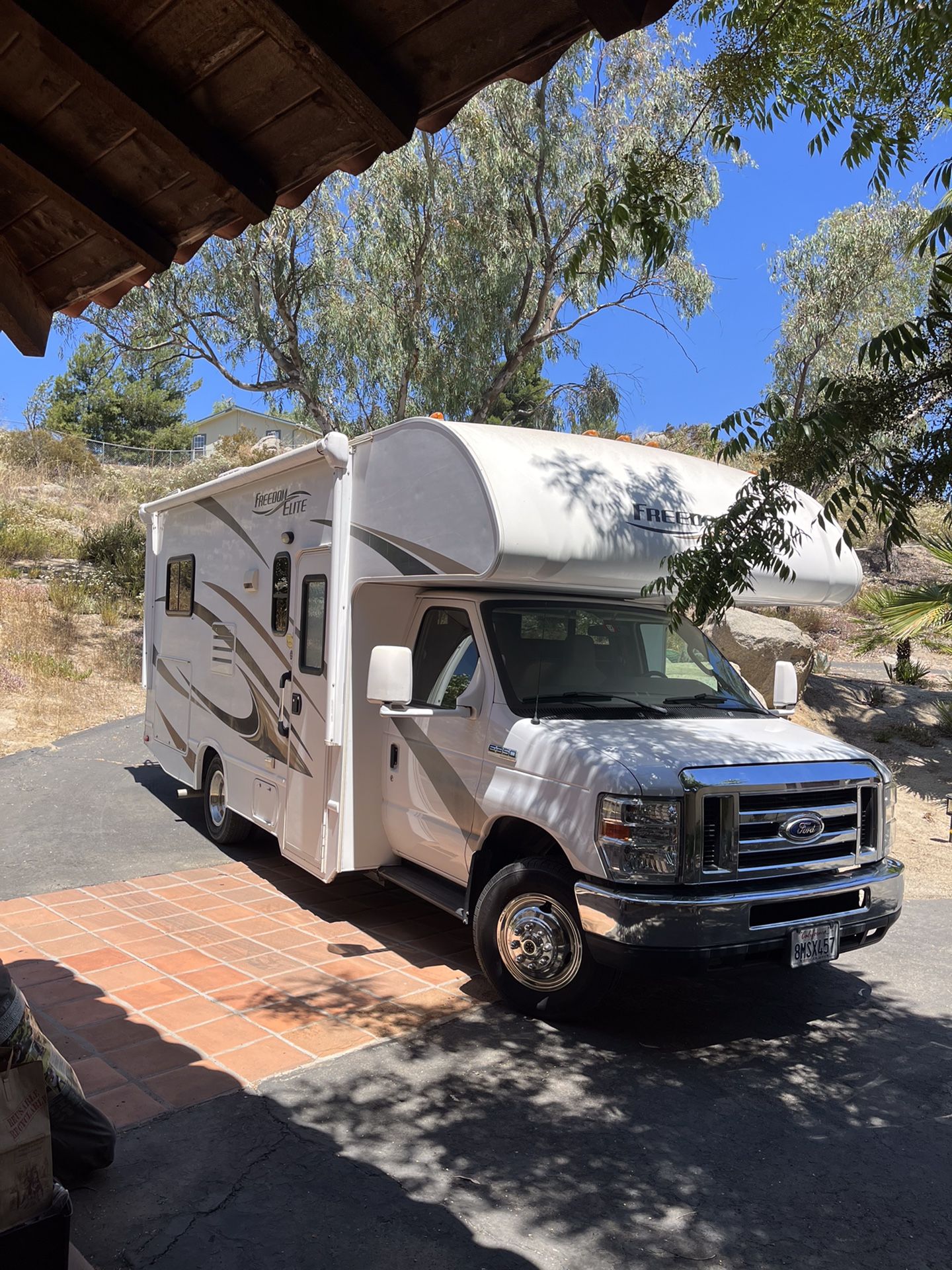22 Ft. Class C Ford Freedom Elite RV for Sale in Temecula, CA - OfferUp