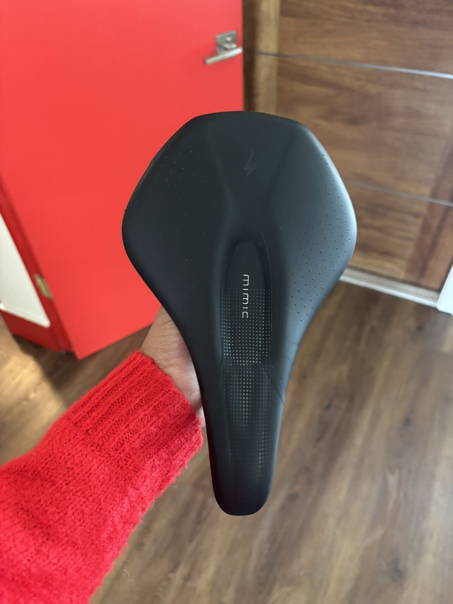 Specialized Women’s “mimmic” Bike Seat. 155mm for Sale in Miami, FL ...