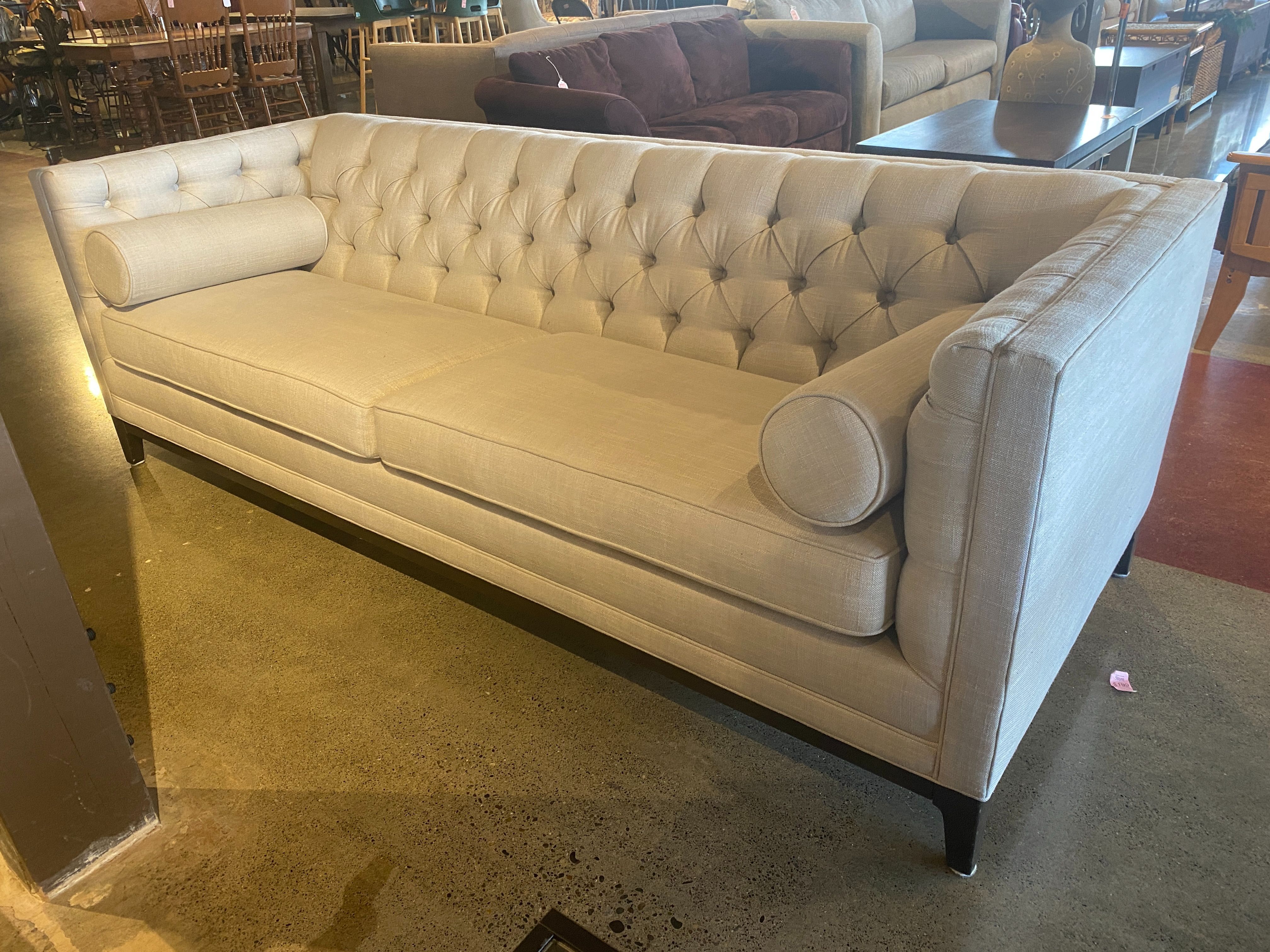 Ethan Allen Tufted Anderson Sofa for Sale in Auburn, WA - OfferUp