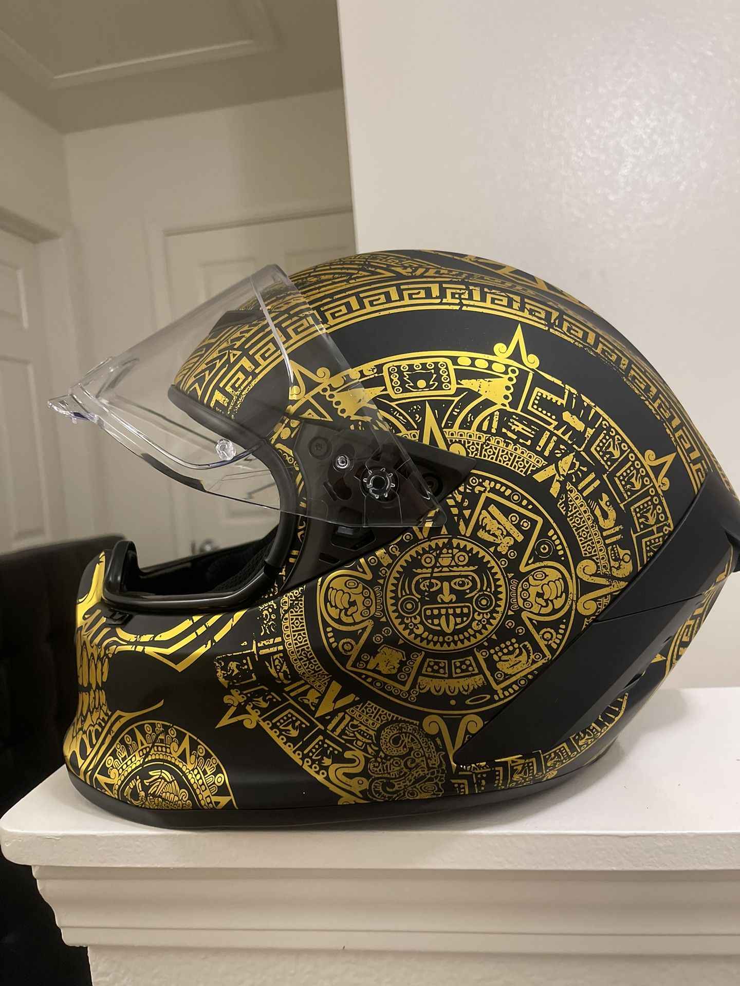 RUROC MICTLAN MOTORCYCLE HELMET for Sale in San Diego, CA - OfferUp