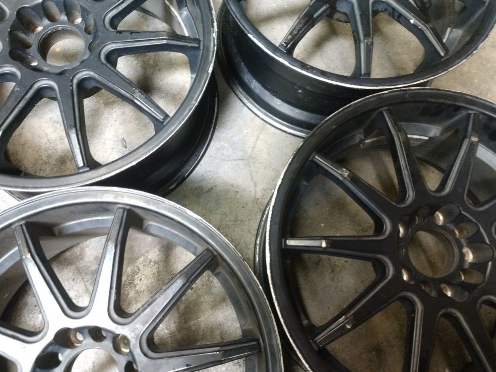 18 inch black matte rims 5 lug universal Toyota Ford for Sale in Los ...