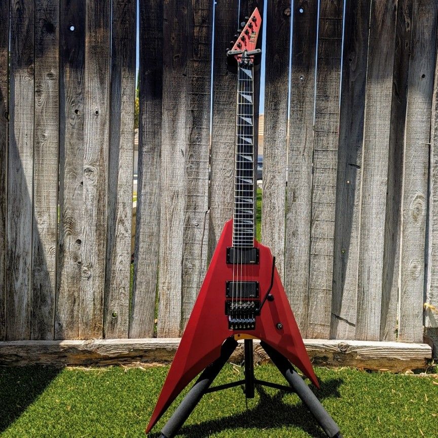 ESP LTD Arrow-1000 Electric Guitar for Sale in Alta Loma, CA - OfferUp