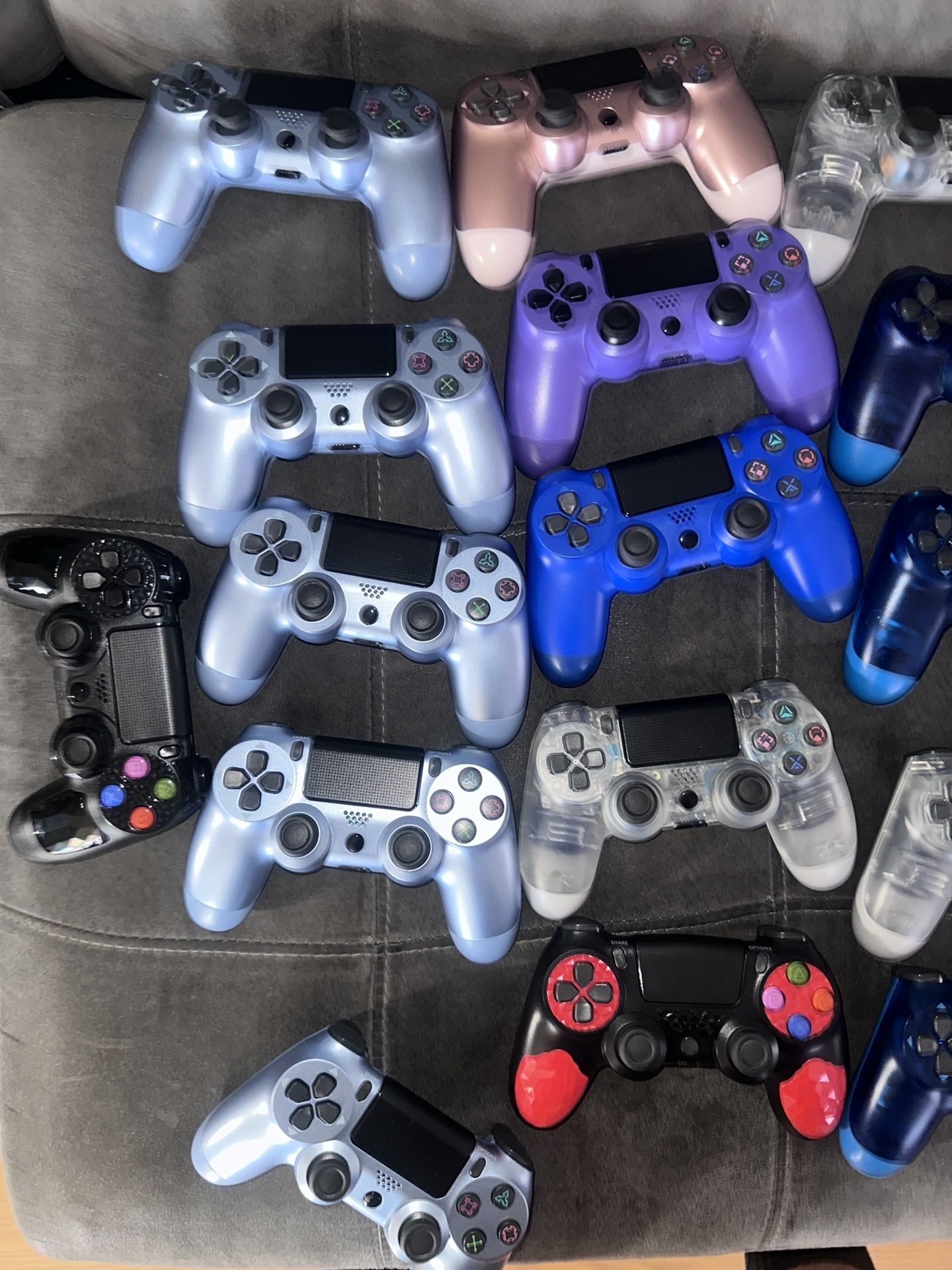 brand new ps4 controller 15 each for Sale in Fontana, CA - OfferUp