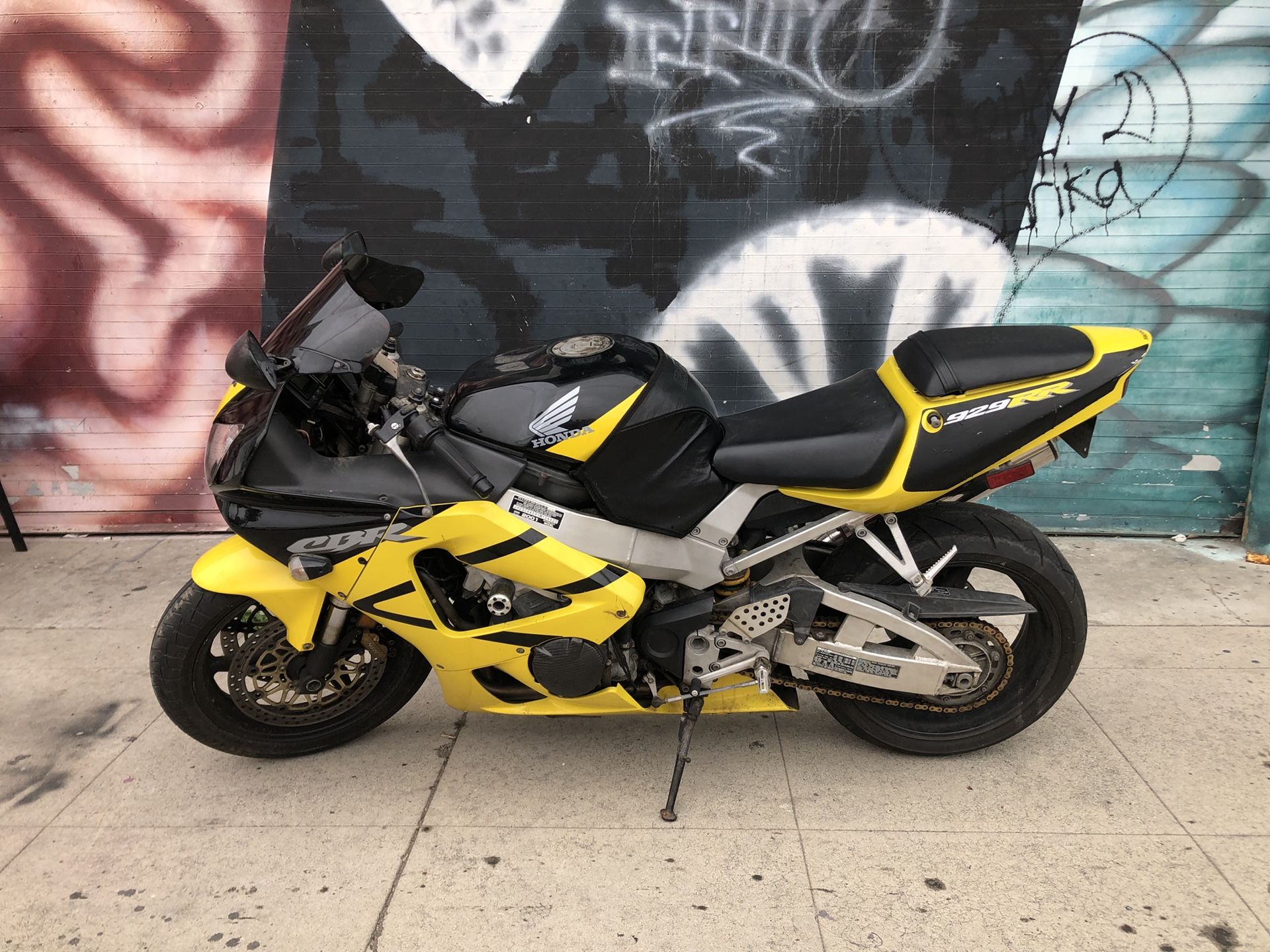 Honda CBR929RR 2001 for Sale in Los Angeles, CA - OfferUp