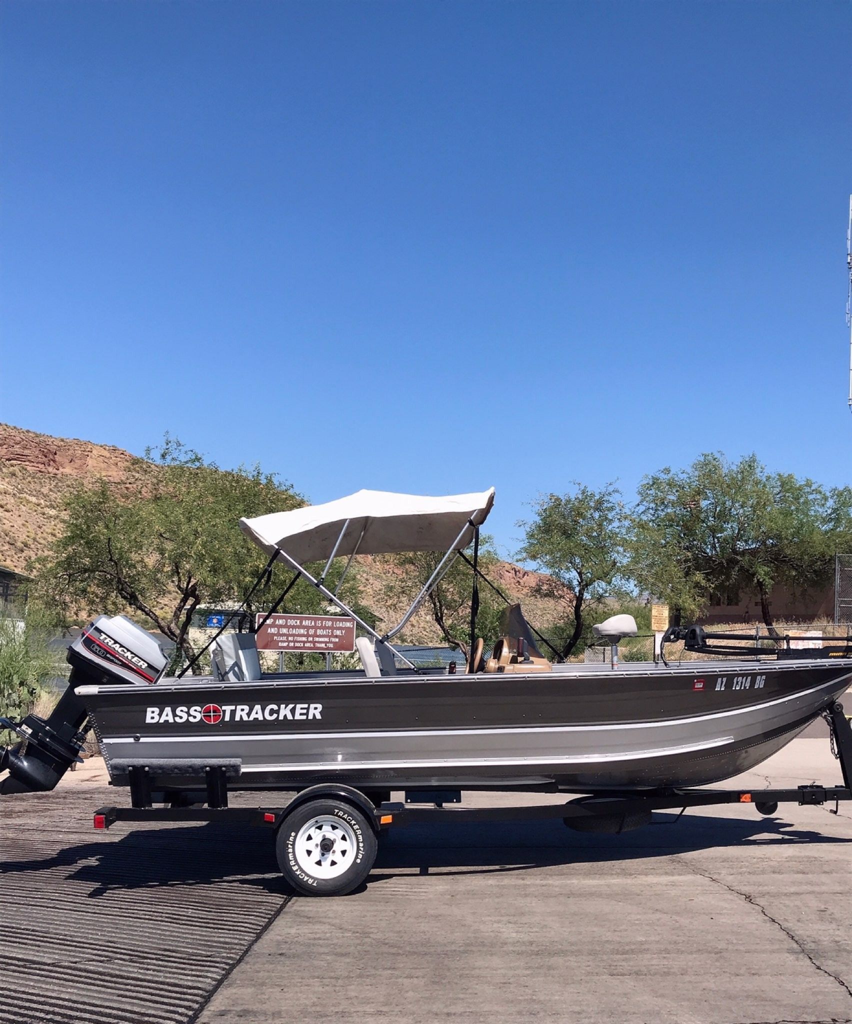 Bass Tracker Pro17 Deep V for Sale in Queen Creek, AZ - OfferUp