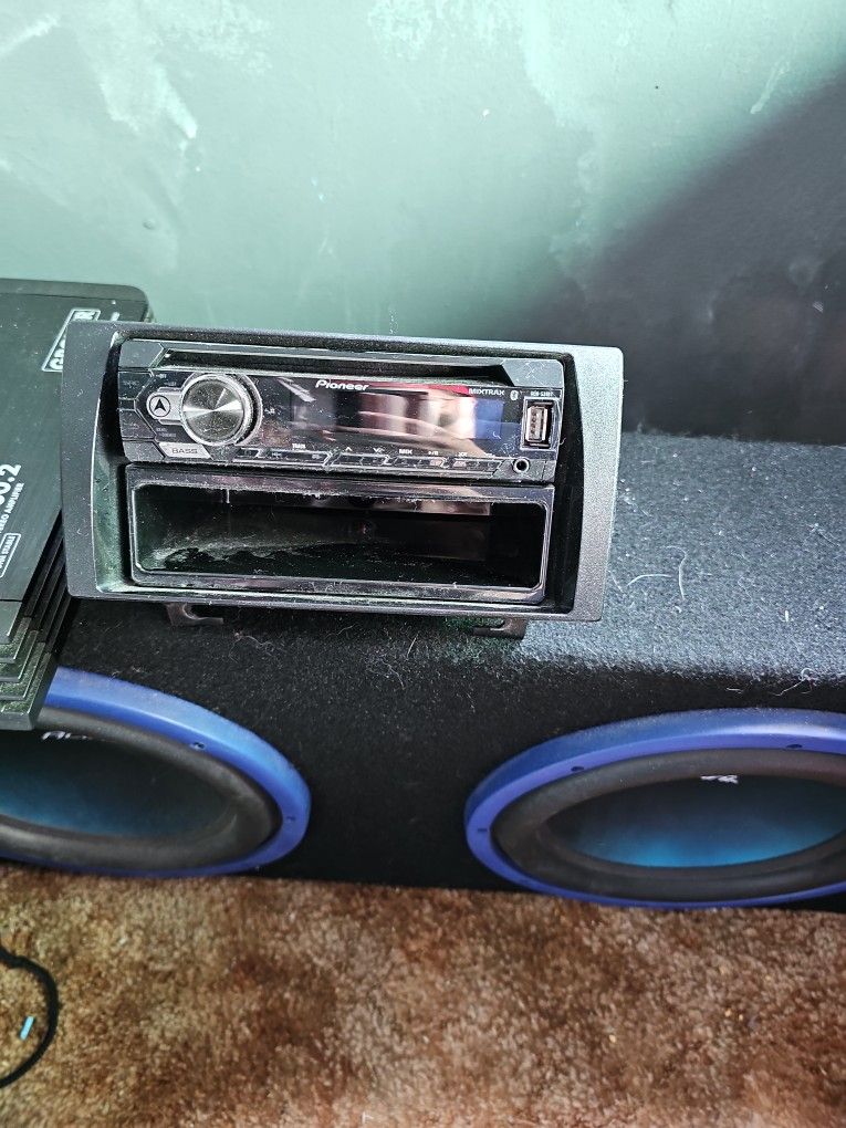 Almani Subs Pioneer Deck Gpower Amp for Sale in Fremont, CA - OfferUp