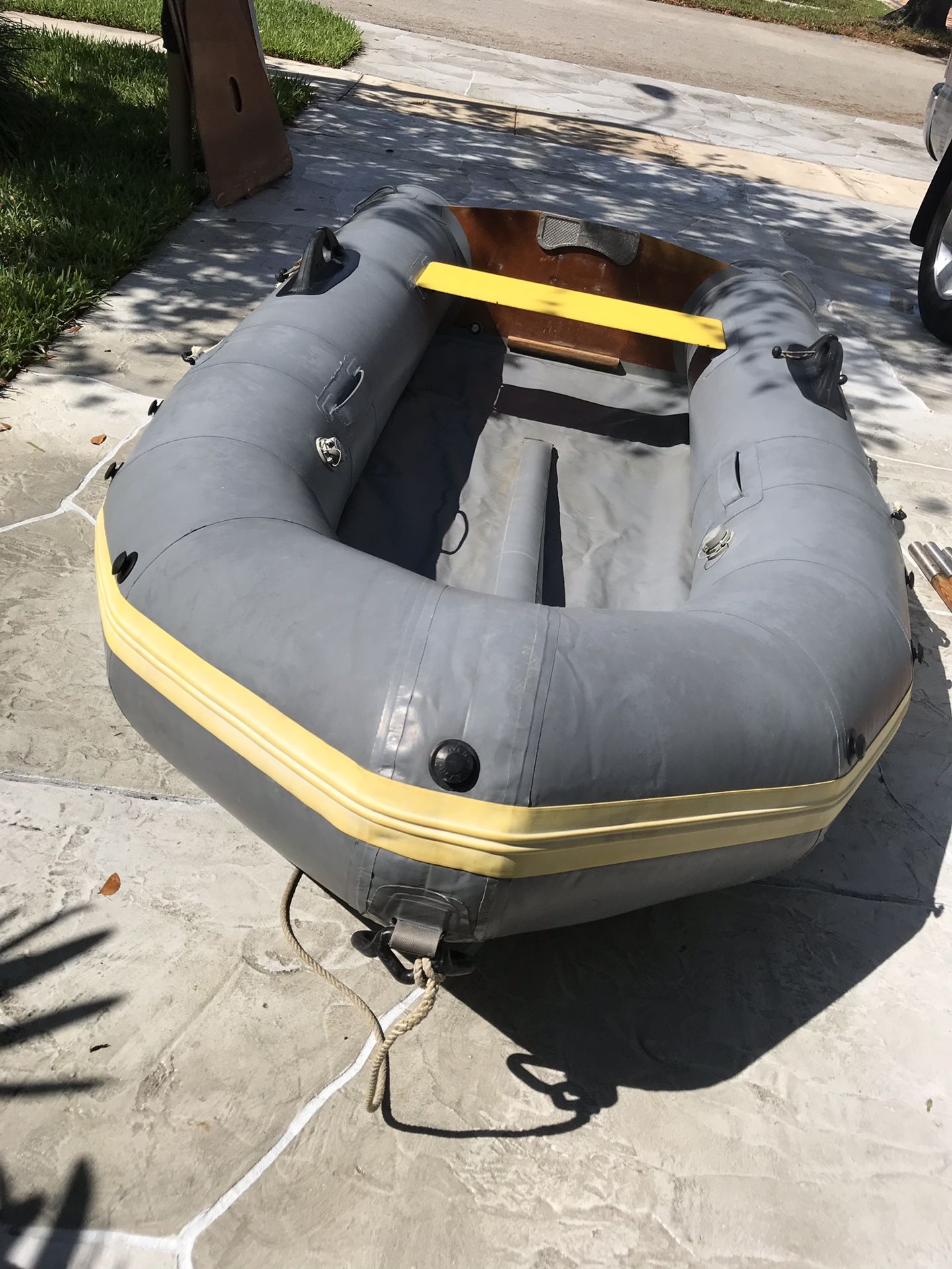 10’ Avon inflatable boat for Sale in Fort Lauderdale, FL - OfferUp