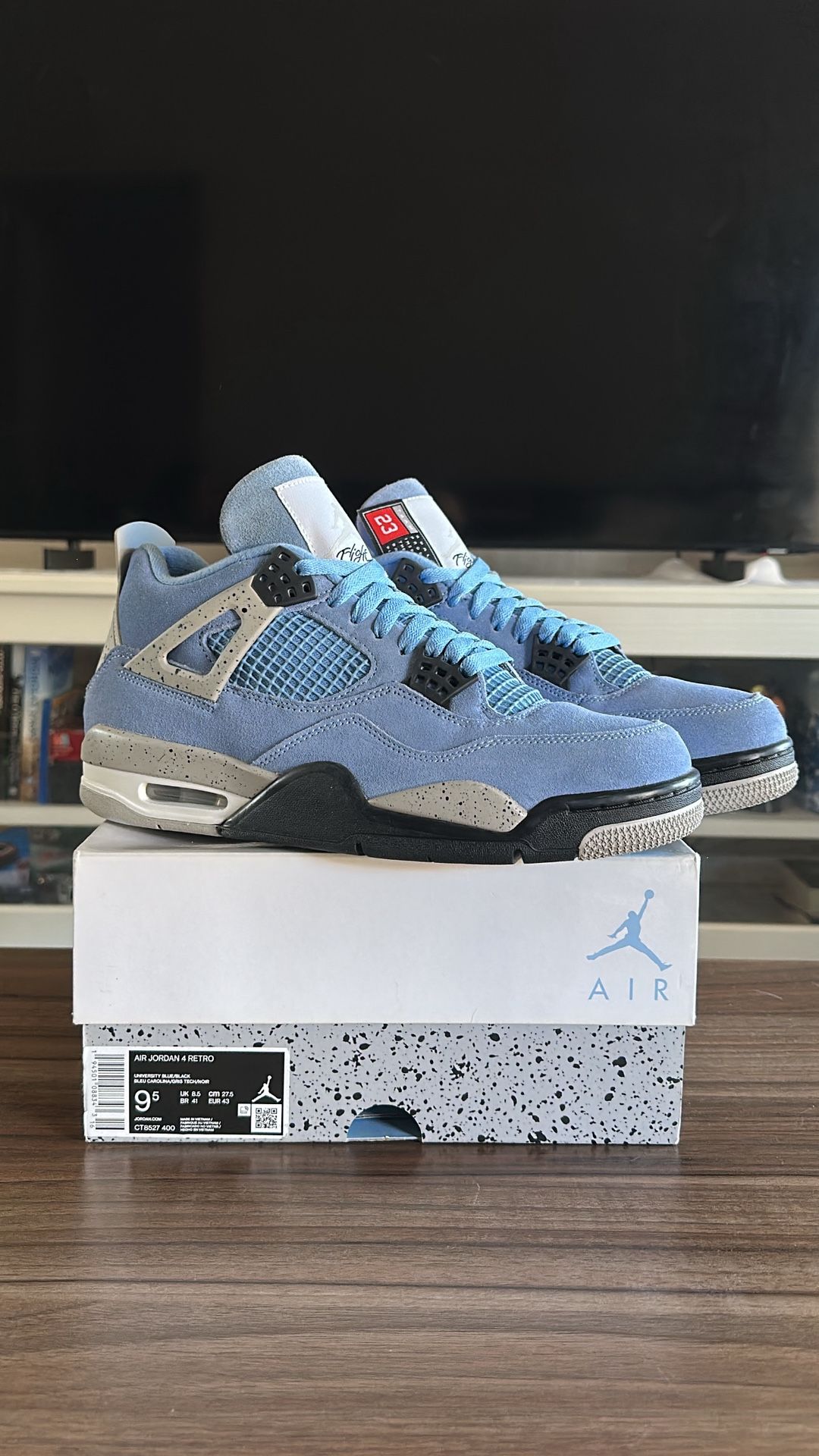 Jordan 4 Unc for Sale in Stockton, CA - OfferUp