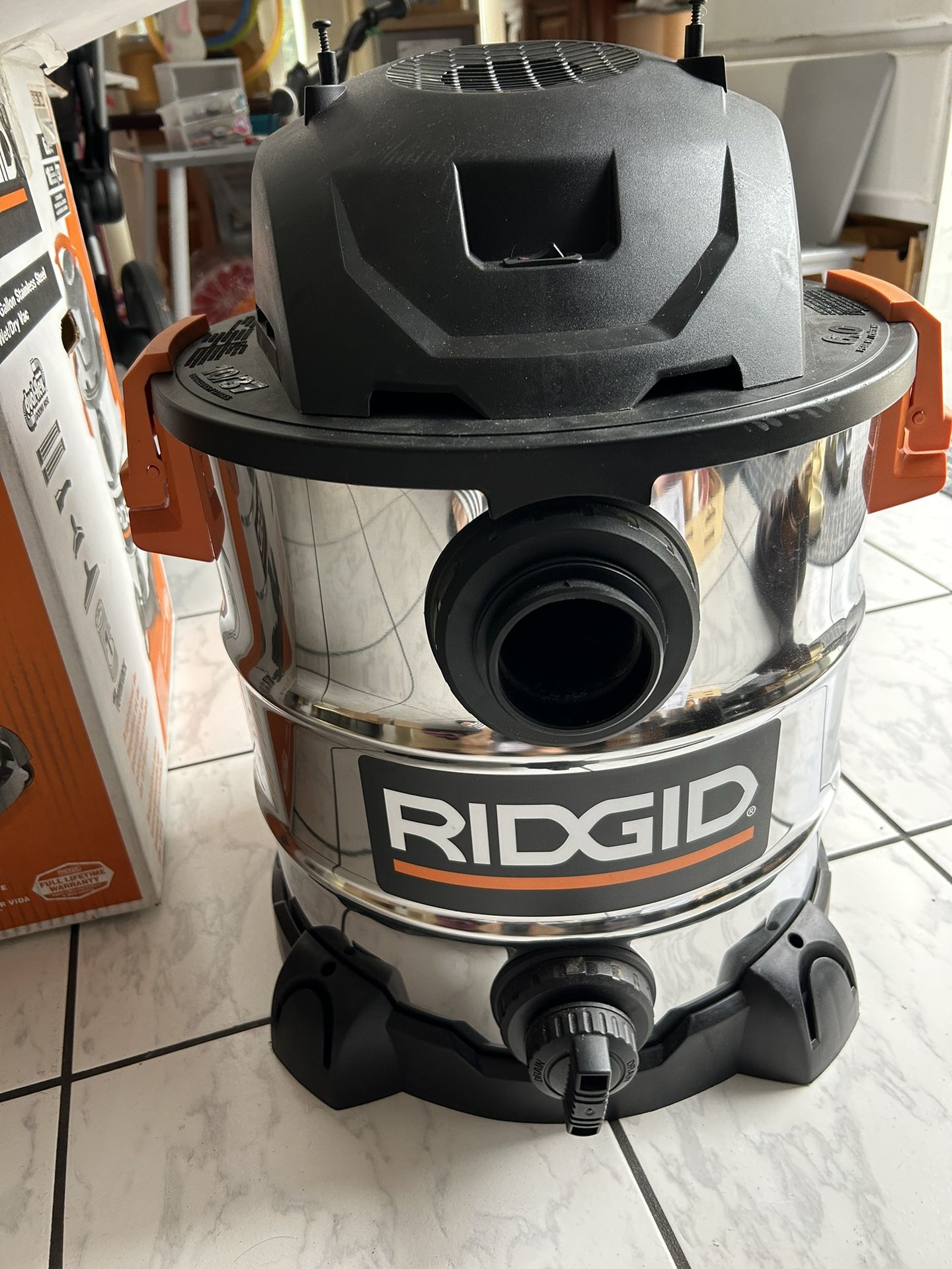 Ridgid 10 Gal Wet & Dry Stainless Shop Vac for Sale in Temple City, CA ...