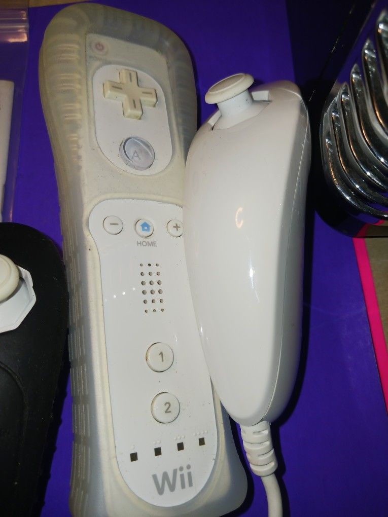Nintendo Wii Controllers $30 A Set Or Two For $50 for Sale in Seattle ...