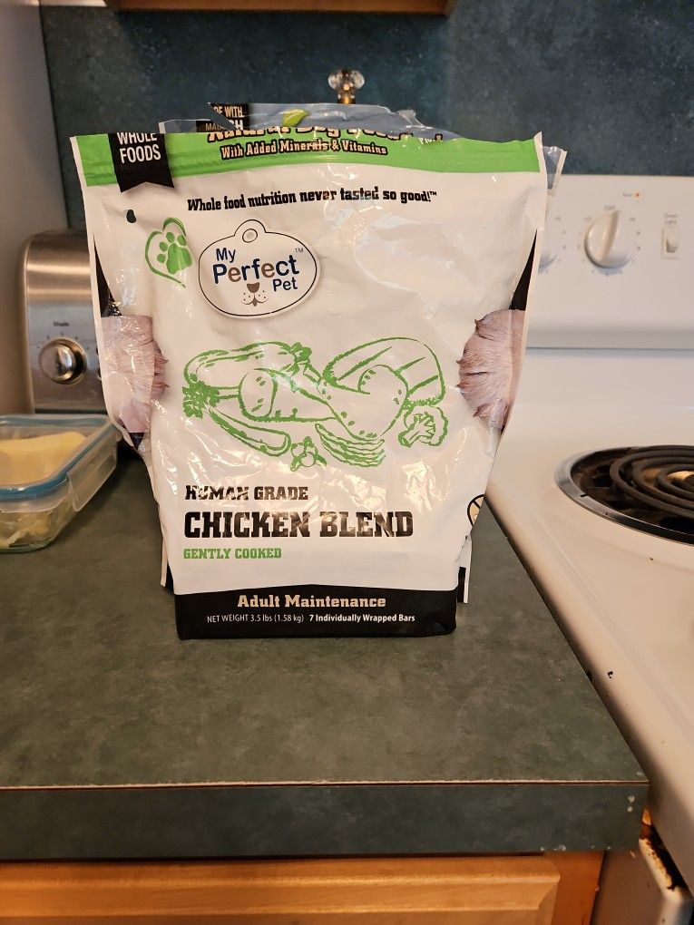 MY PERFECT PET ♡ GENTLY COOKED HUMAN GRADE CHICKEN BLEND》♡ for Sale in ...