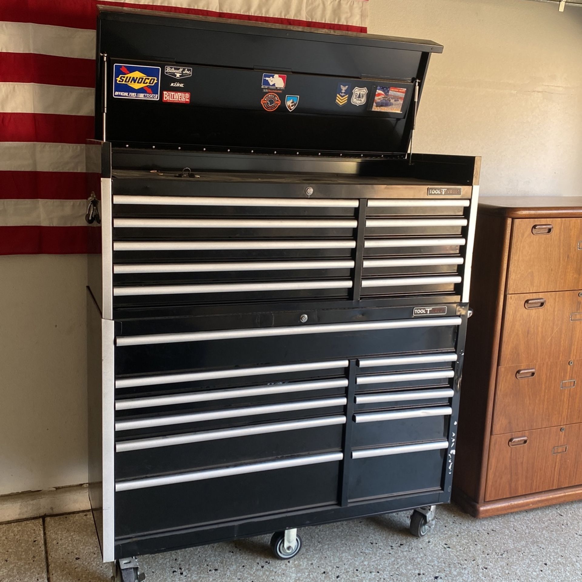 Toolbox DAMAGED for Sale in Scottsdale, AZ - OfferUp