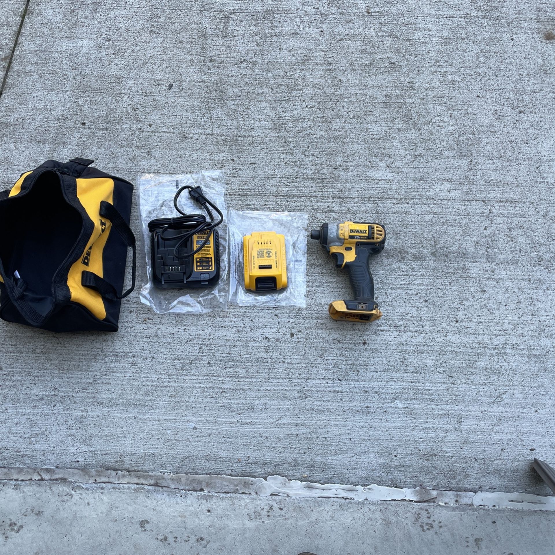 Dewalt Impact Driver Kit 20V for Sale in Cleveland, OH - OfferUp