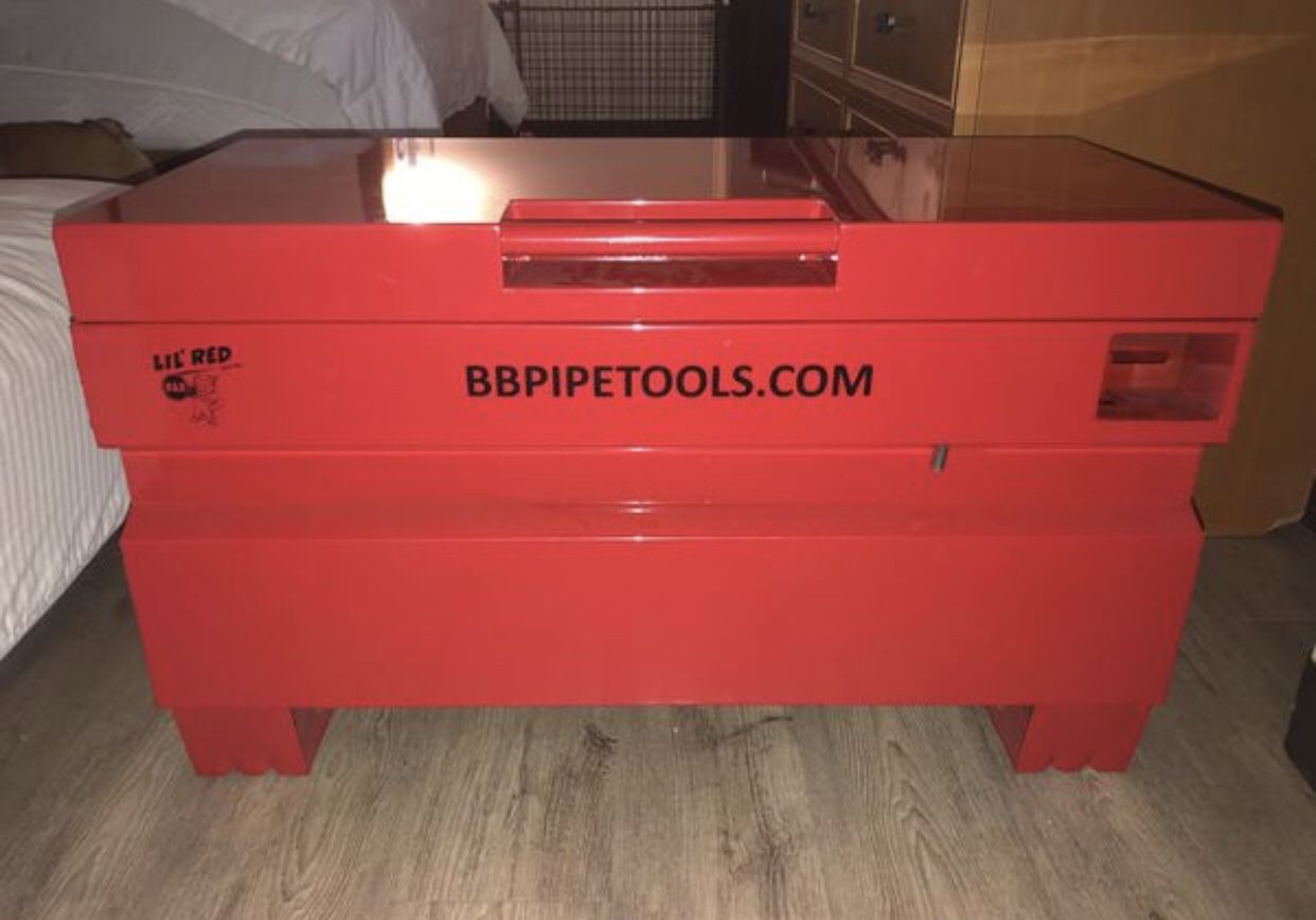 B&B pipe tools job box for Sale in OLD RVR-WNFRE, TX - OfferUp