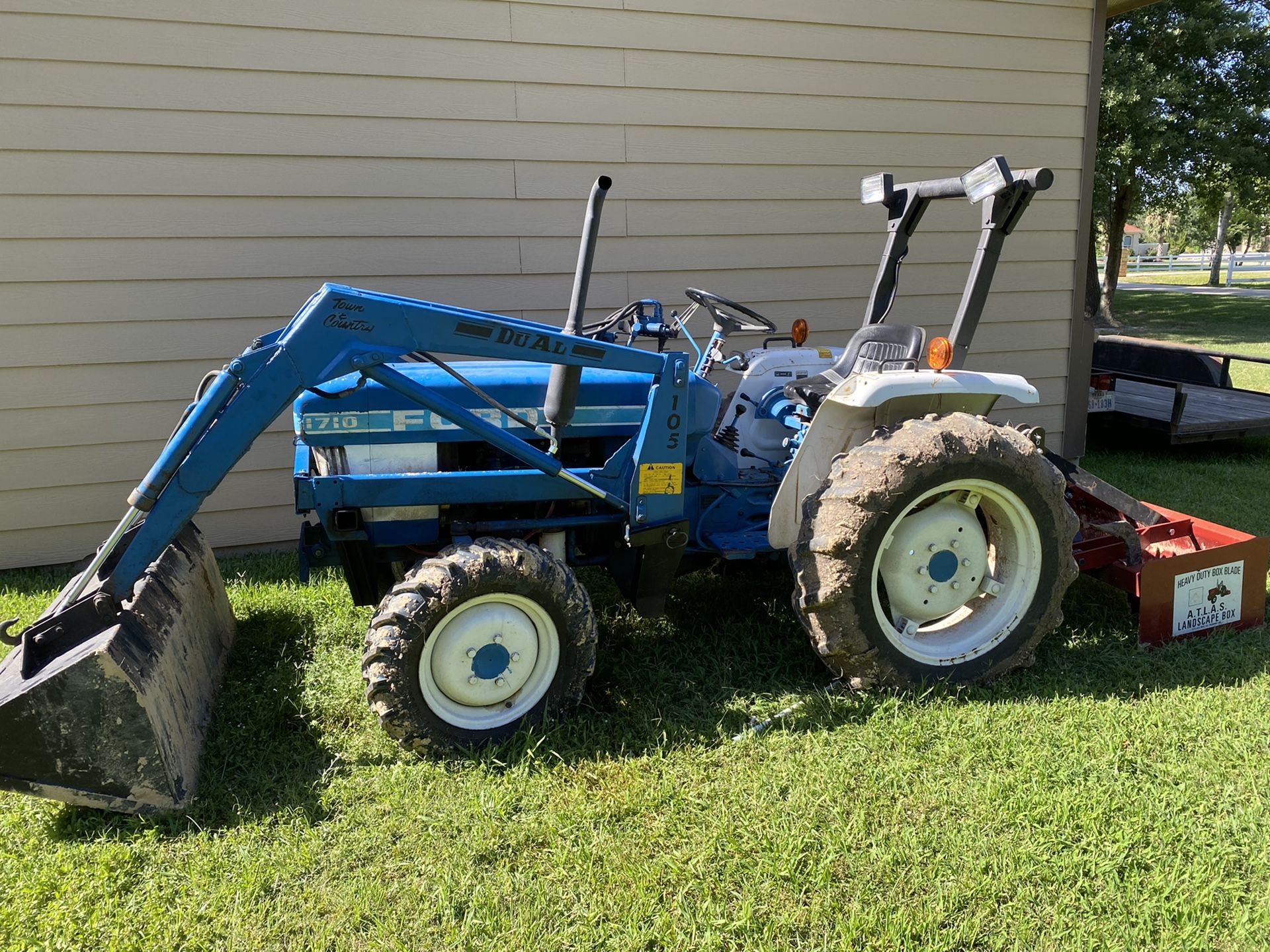 Ford 1710 Tractor w/ Front End Loader and Box Blade for Sale in Crosby ...
