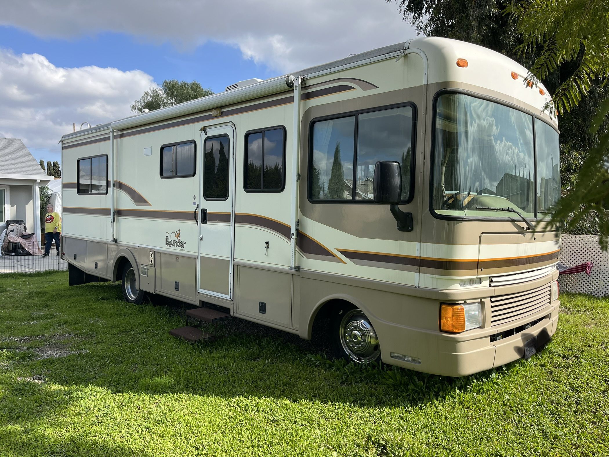 1998 Bounder for Sale in West Hollywood, CA - OfferUp