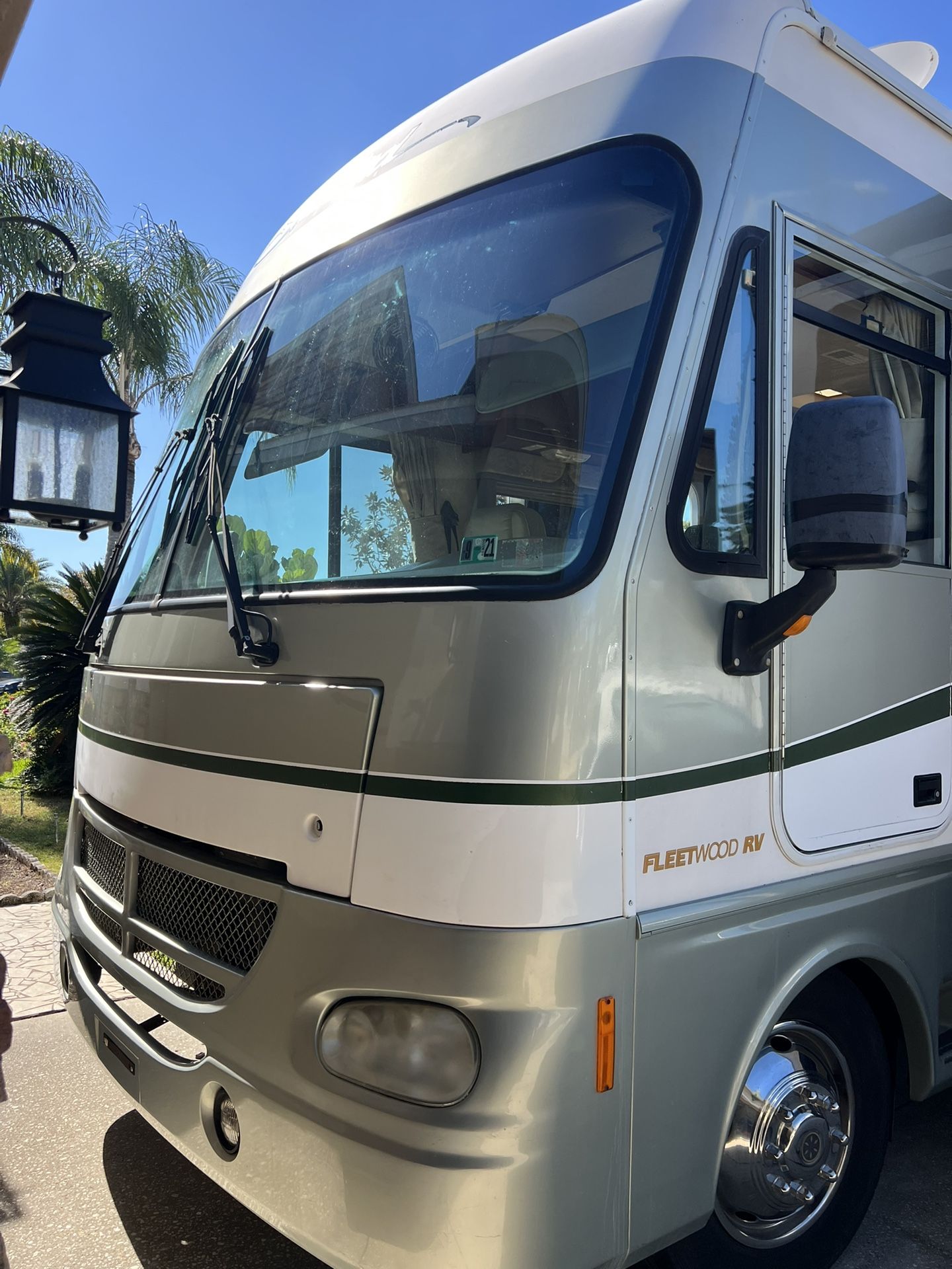 2001 Winnebago Fleetwood Southwind for Sale in Land O' Lakes, FL - OfferUp