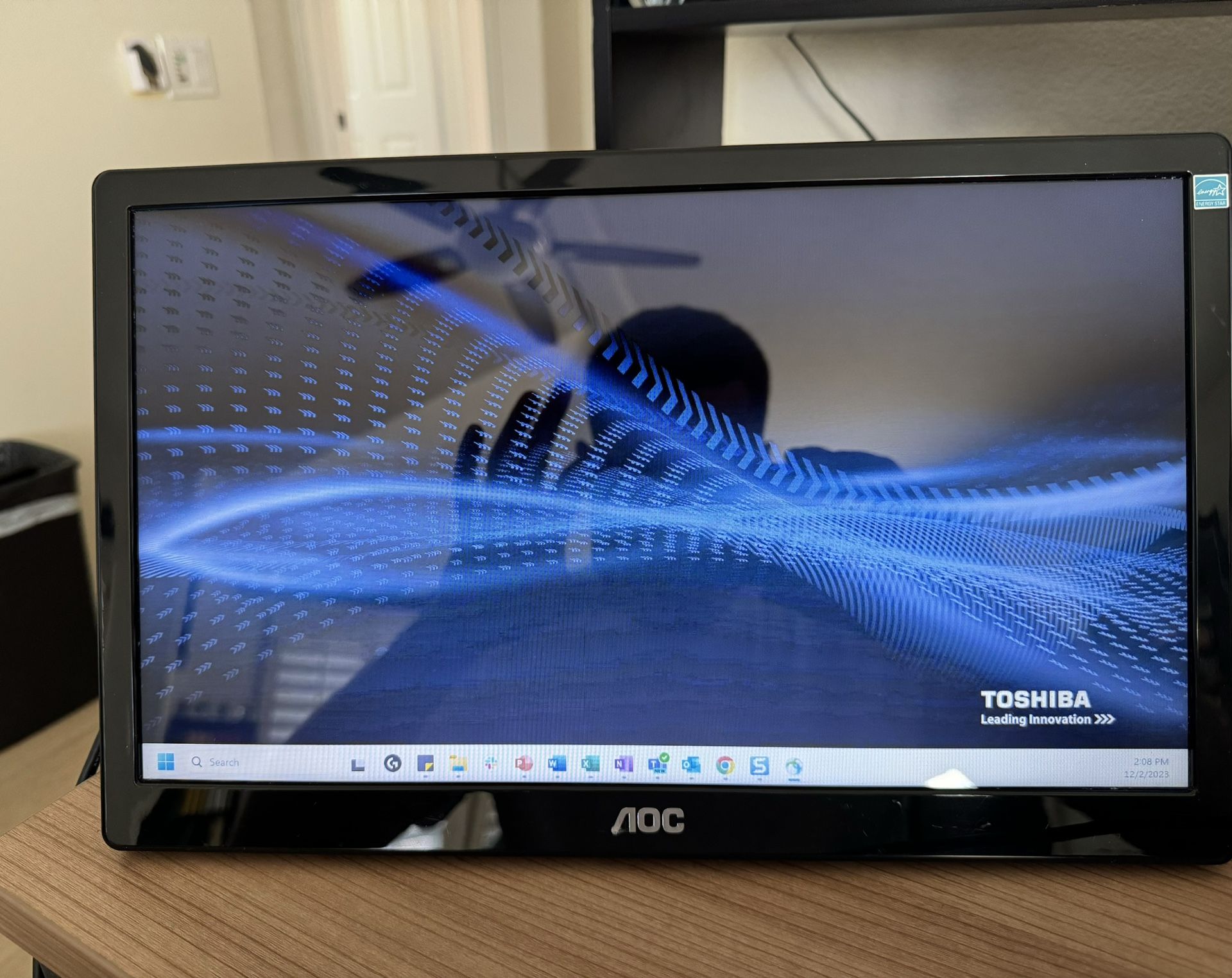 AOC External Travel Monitor 15.6” Screen for Sale in Laguna Niguel, CA ...