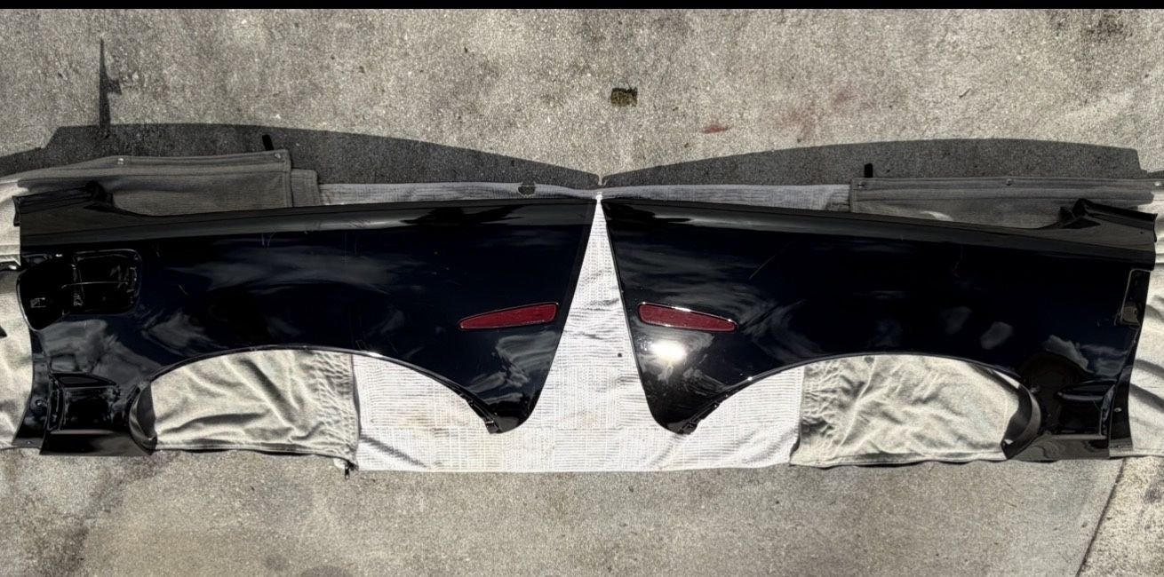 C6 Corvette Wide Body Panels (Rear) for Sale in Miami, FL - OfferUp