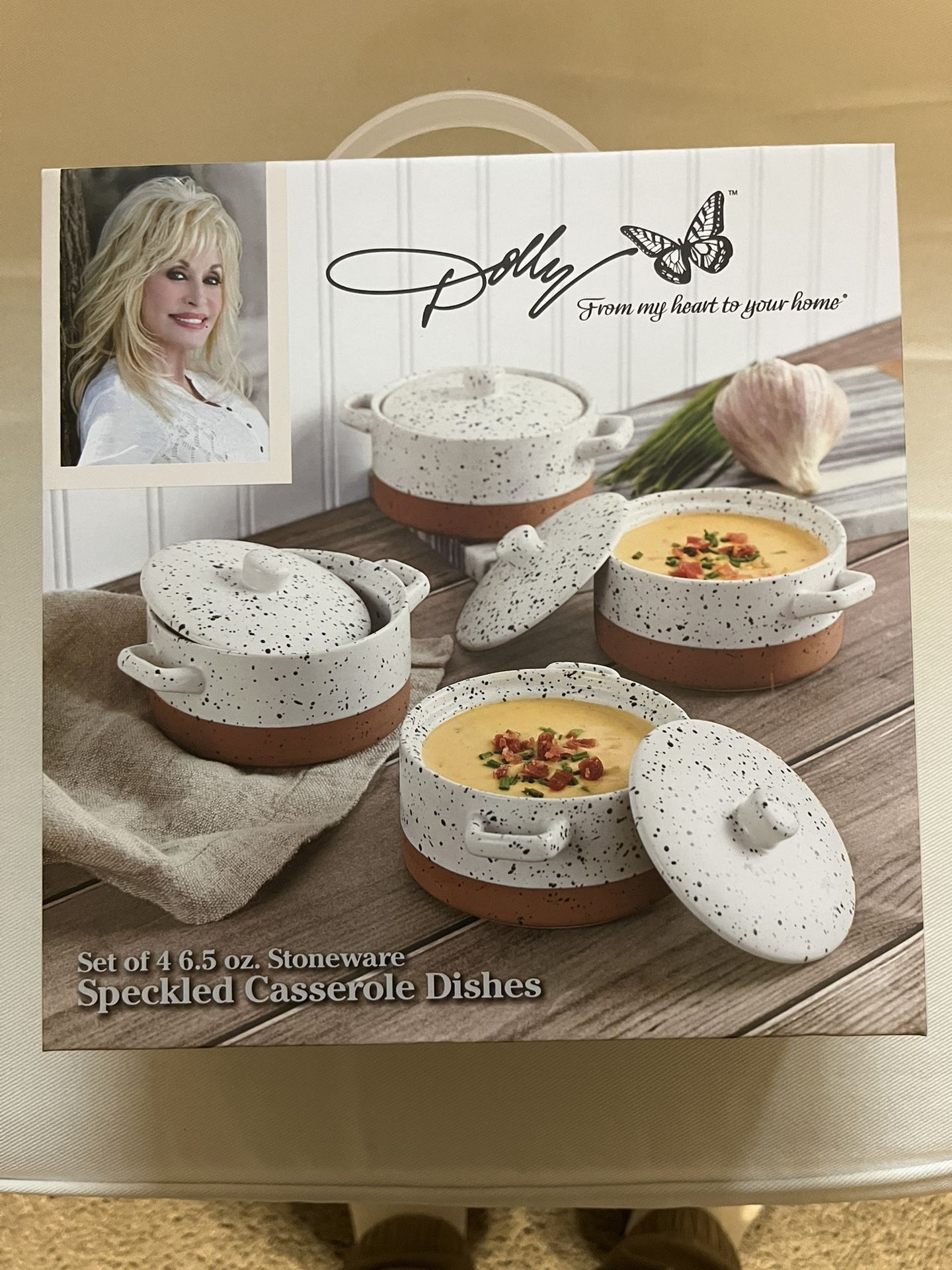 Dolly Parton Casserole Dish Set for Sale in Bolingbrook, IL - OfferUp