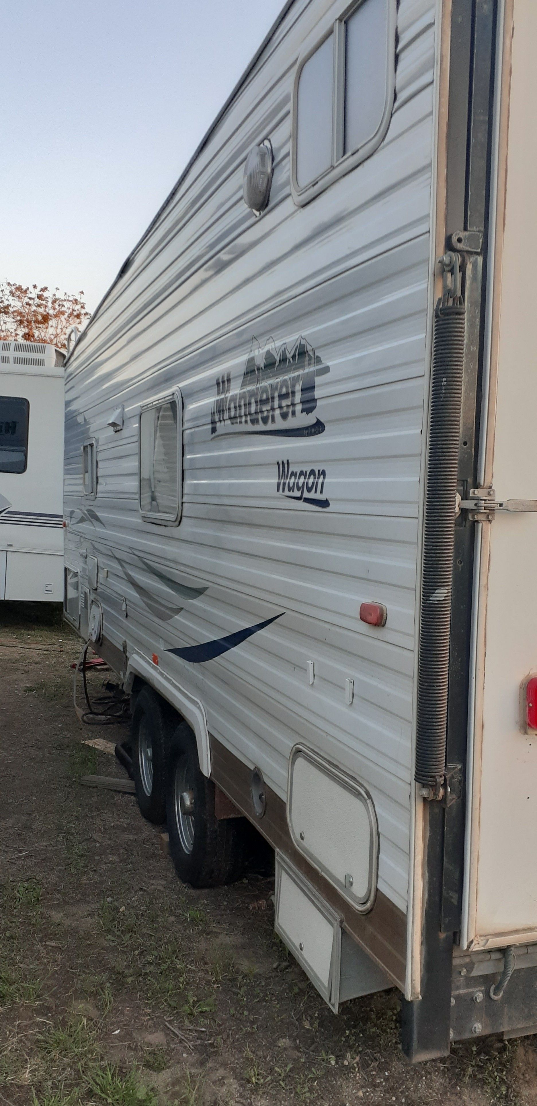 2003 wanderer wagon by thor toy hauler in Fontana CA for Sale in ...