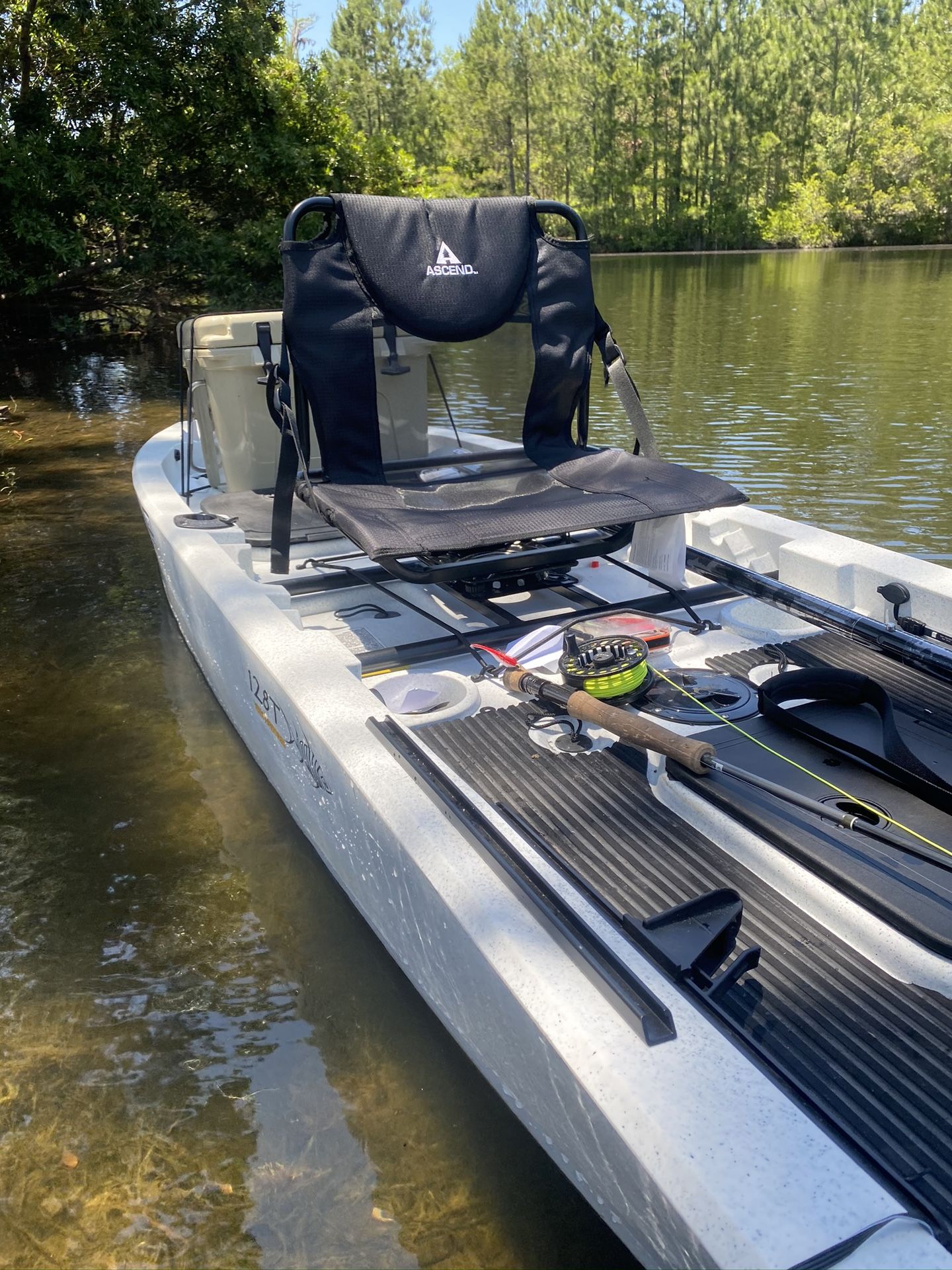 Ascend 128t kayak for Sale in St. Petersburg, FL - OfferUp