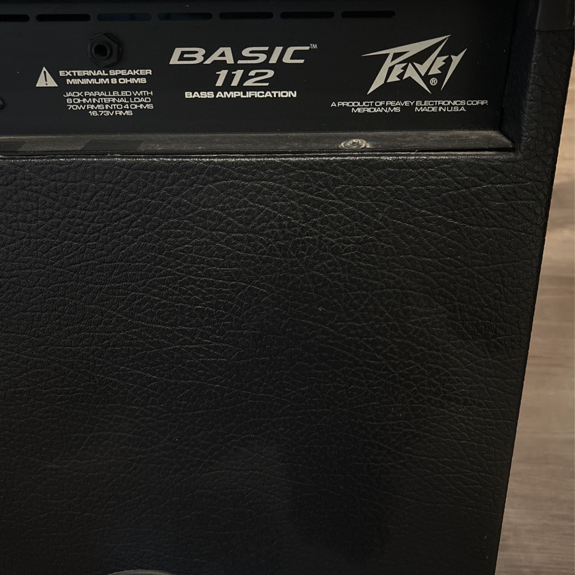 Peavy basic 112 Bass amp for Sale in San Antonio, TX - OfferUp